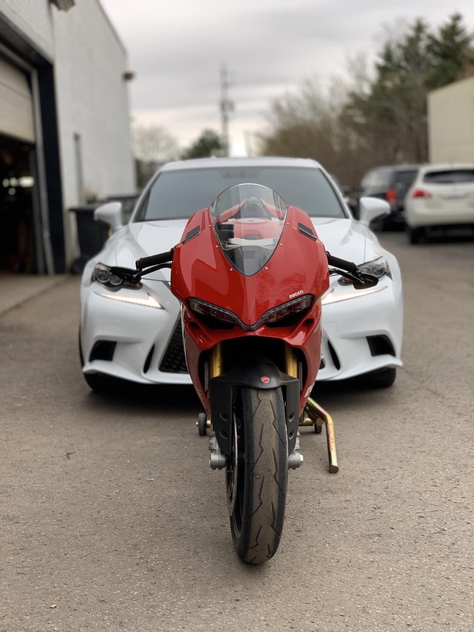 Ready for takeoff | Scrolller