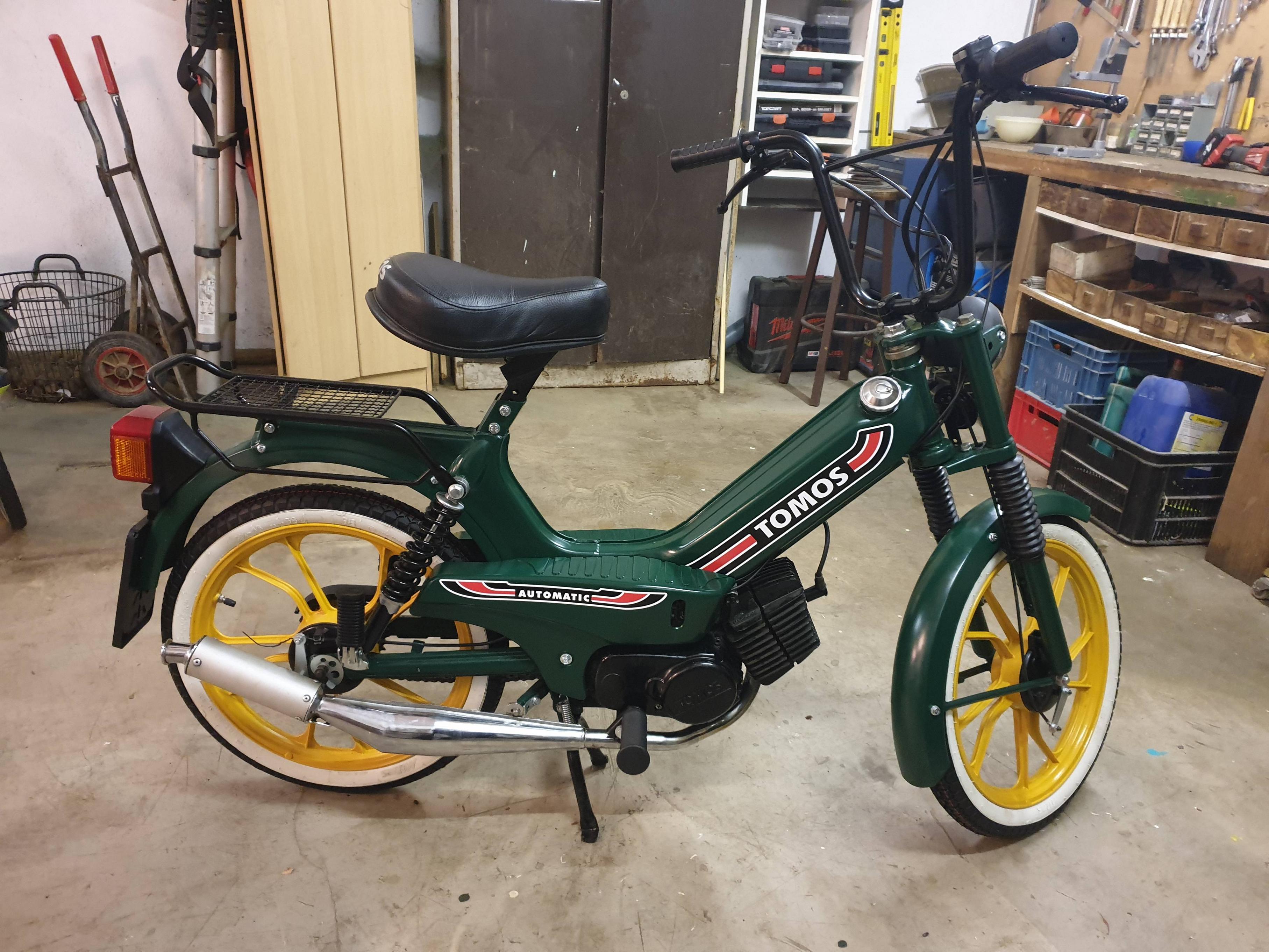 Rebuild of my Tomos A35 | Scrolller