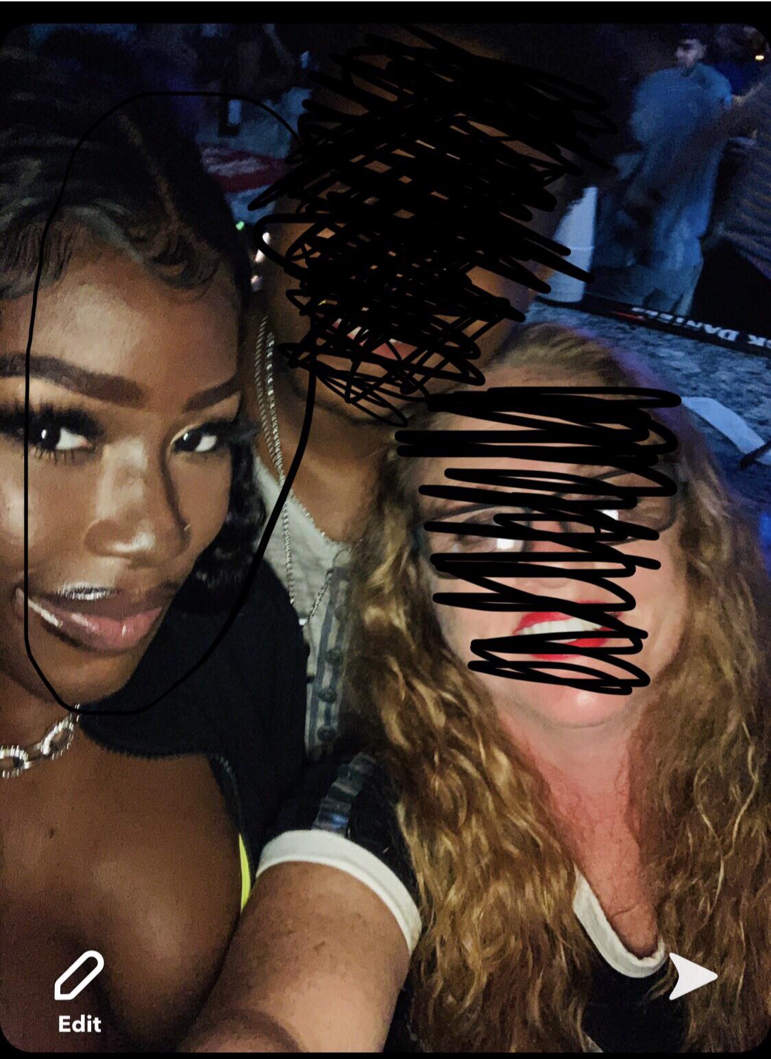 Receipts | Scrolller