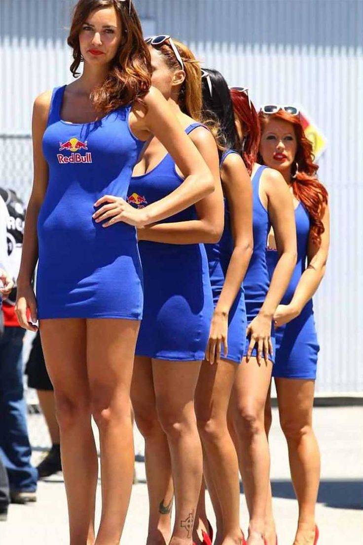 Red Bull Blue Girls Scrolller