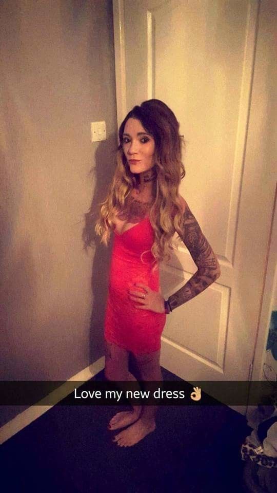 Red Dress Chav 🔥🔥🔥 Scrolller