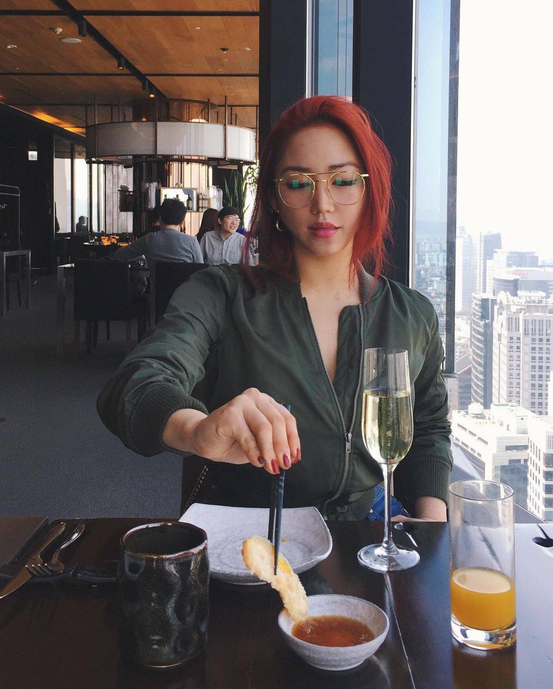 red head lit asf. NGL. | Scrolller