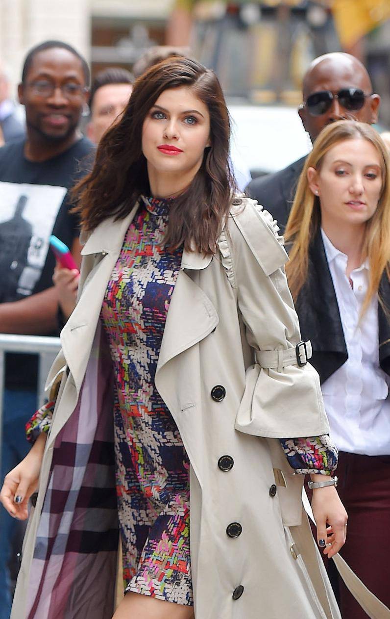 Red lips | Scrolller