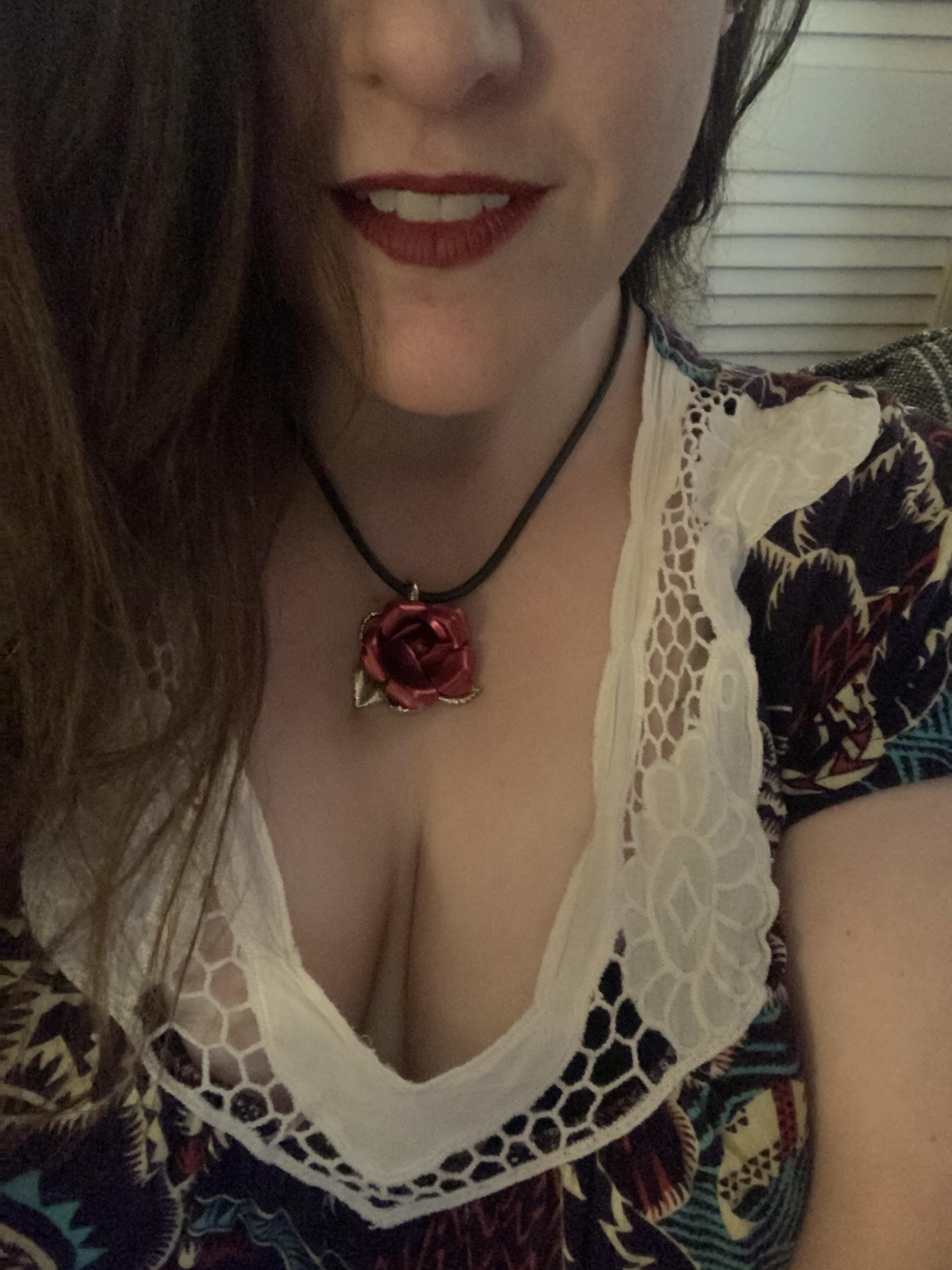 red lips, red roses, ivory lace, half my face | Scrolller