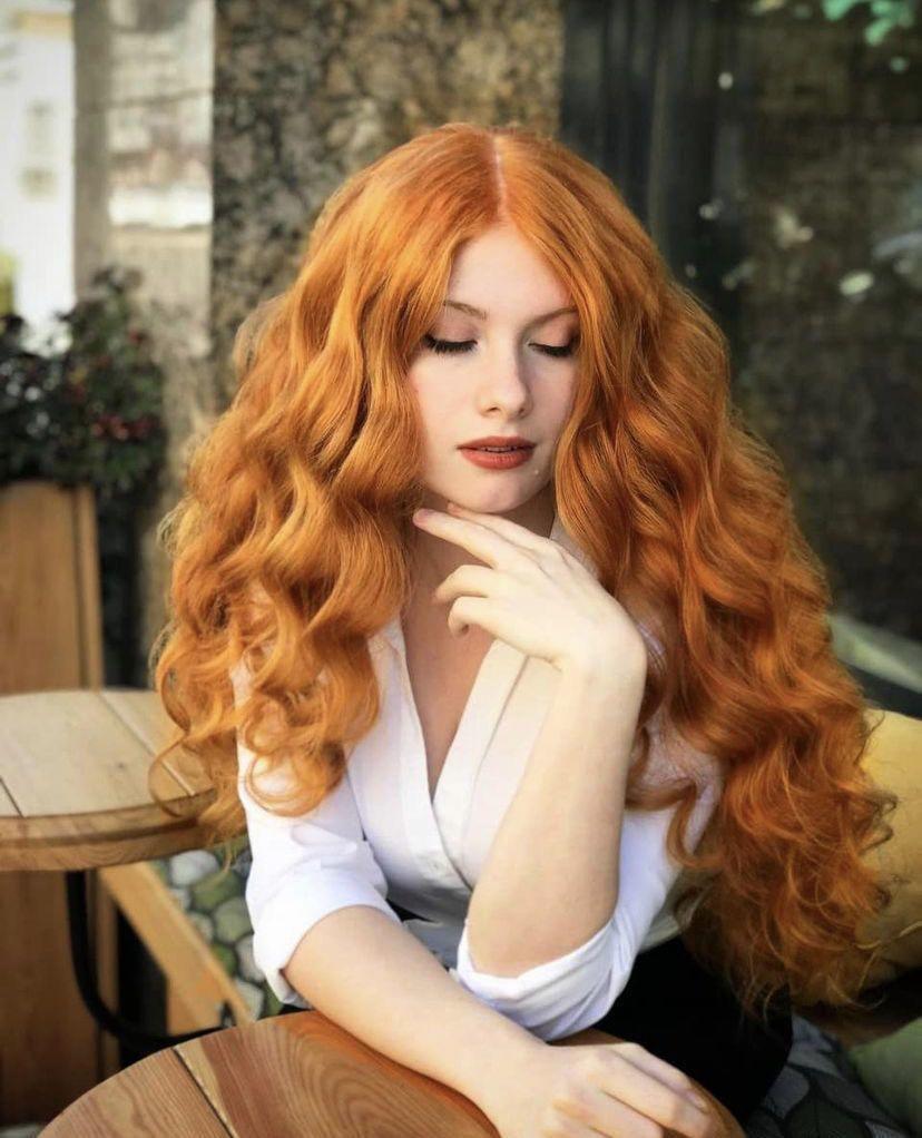 Redhead Scrolller Redhead Scrolller
