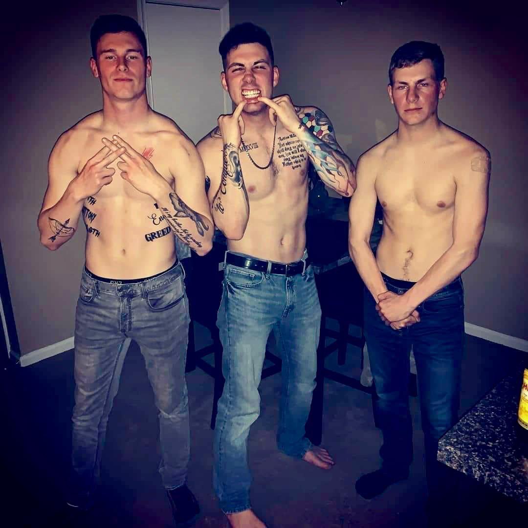 “Redneck buds” … | Scrolller