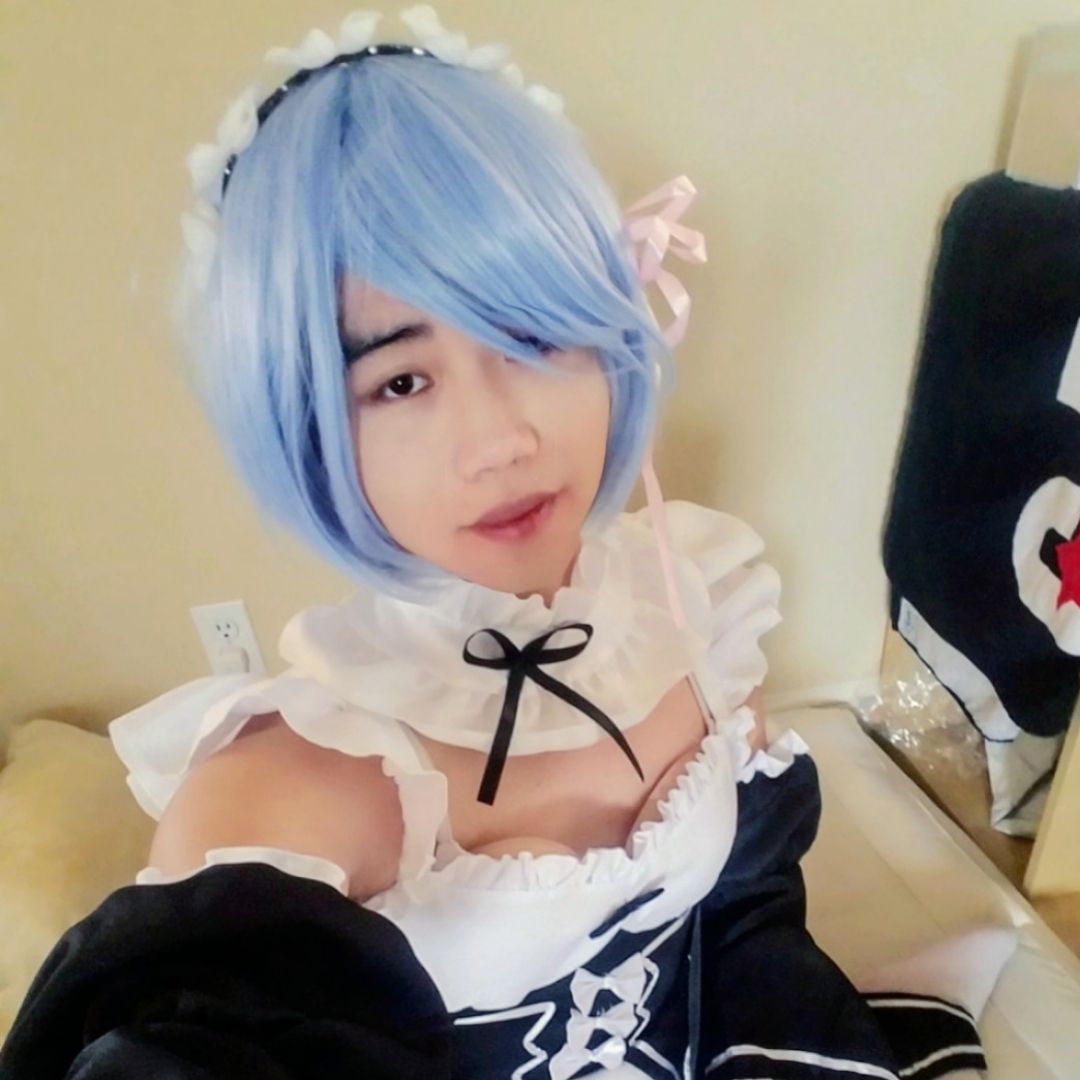 Rem Crossplay!! | Scrolller
