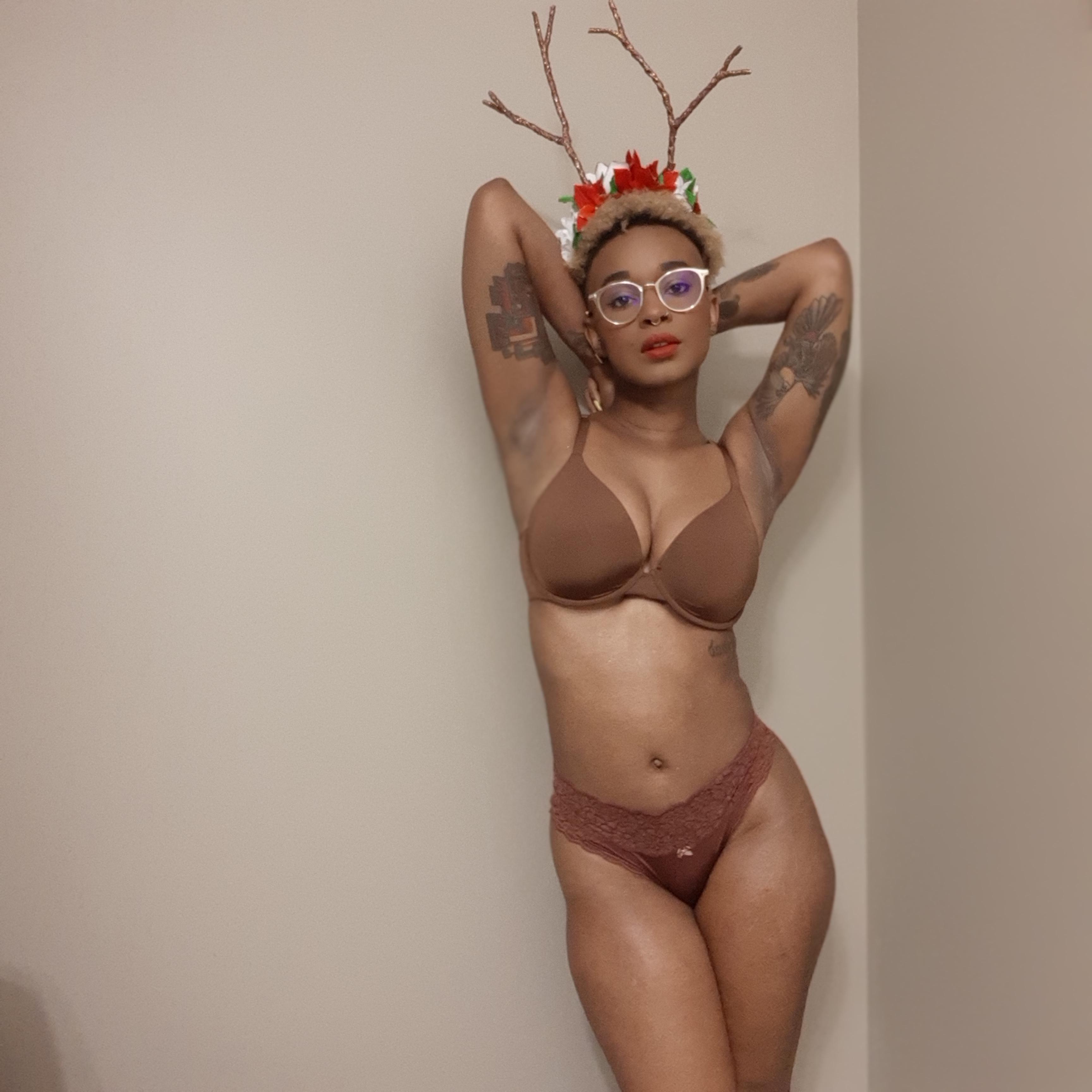 Replaced the red nose with some red DSL | Scrolller