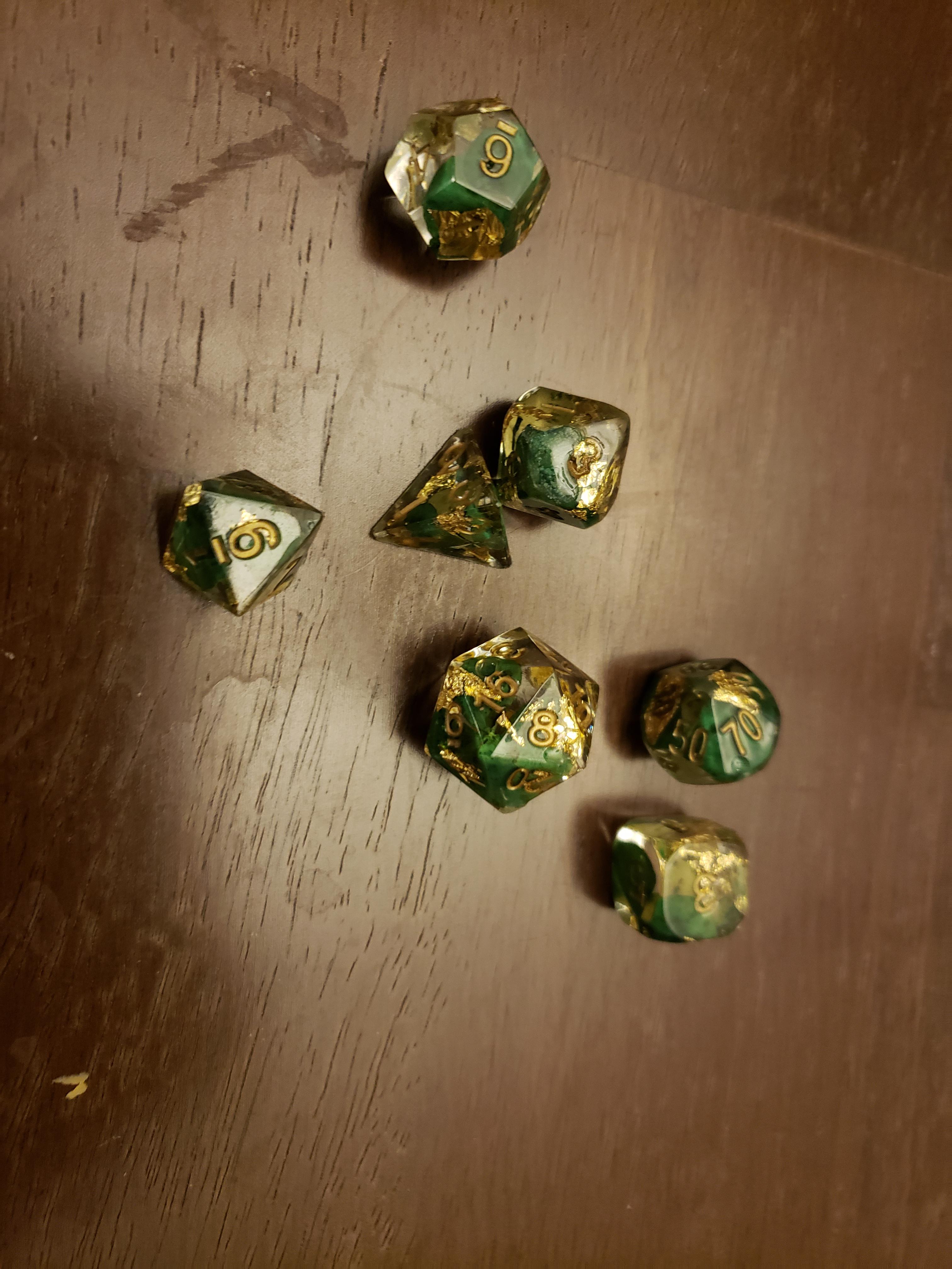Resin 4 Leaf Clover Gold Leaf Dice | Scrolller