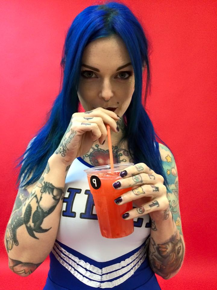 Riae | Scrolller