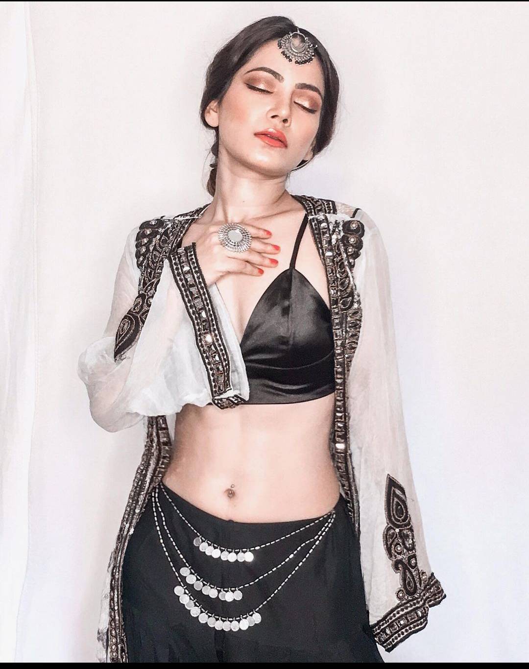 Rina Das | Scrolller