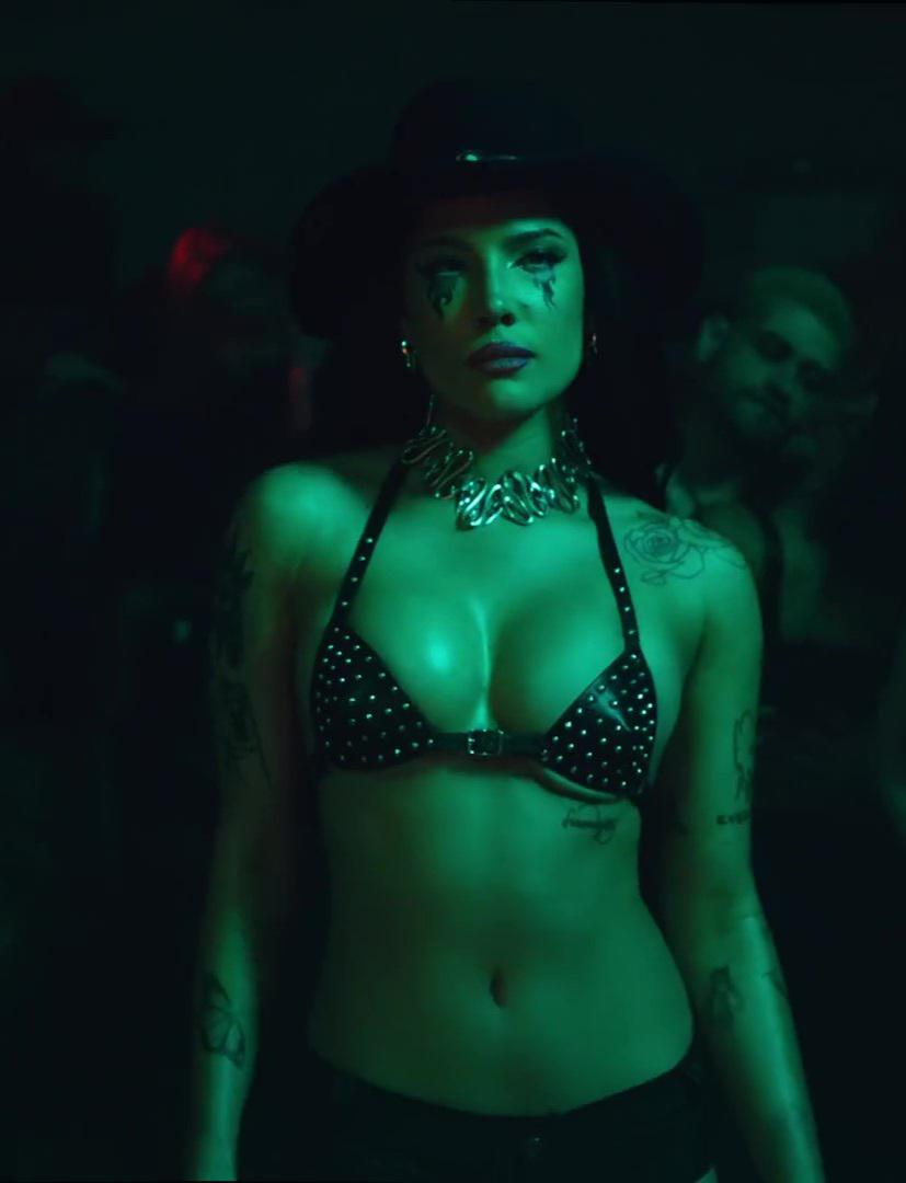 Role-play as my busty stepmother Halsey | Scrolller