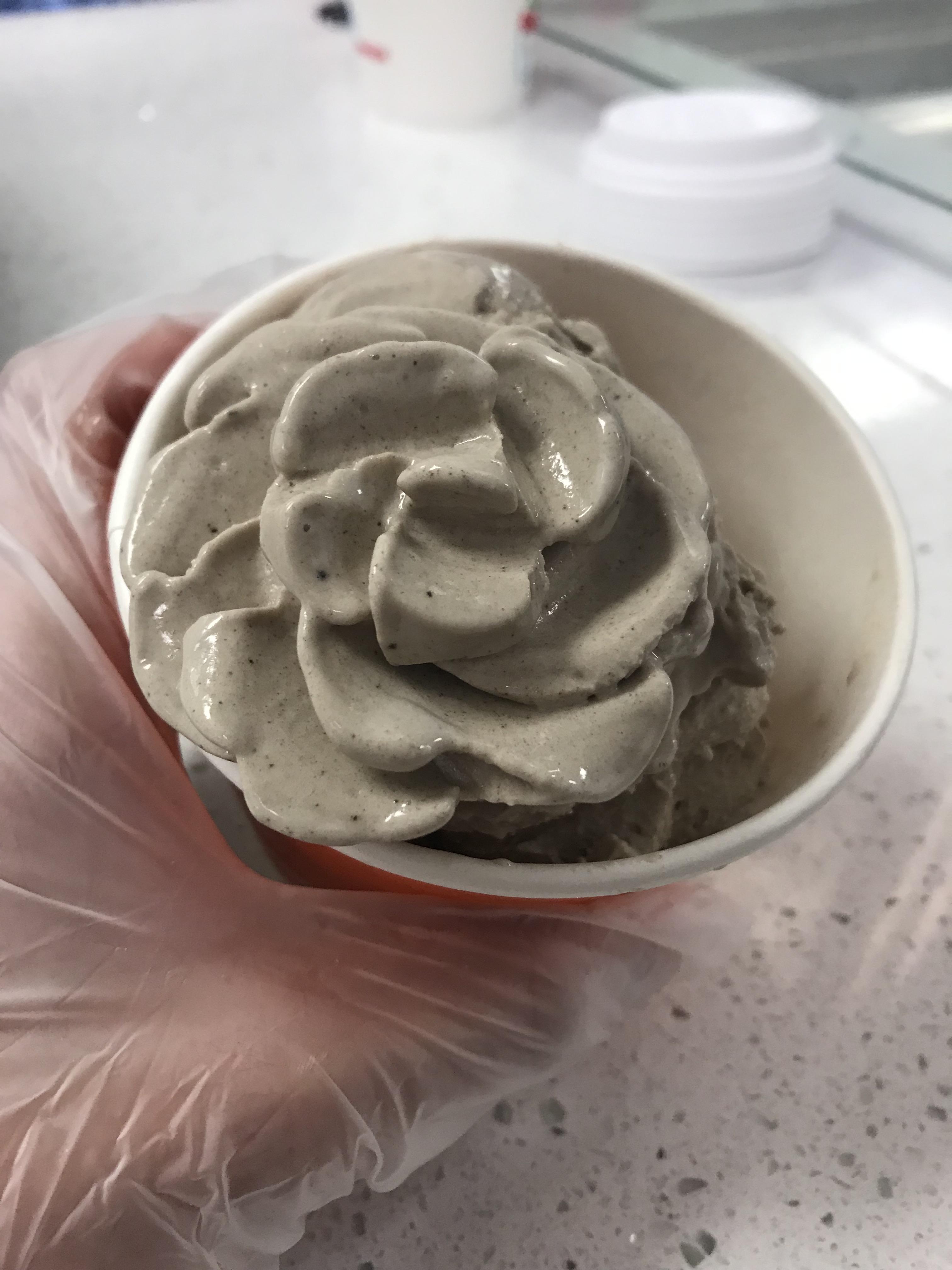Roll It Up Ice Cream Liquid Nitrogen | Scrolller