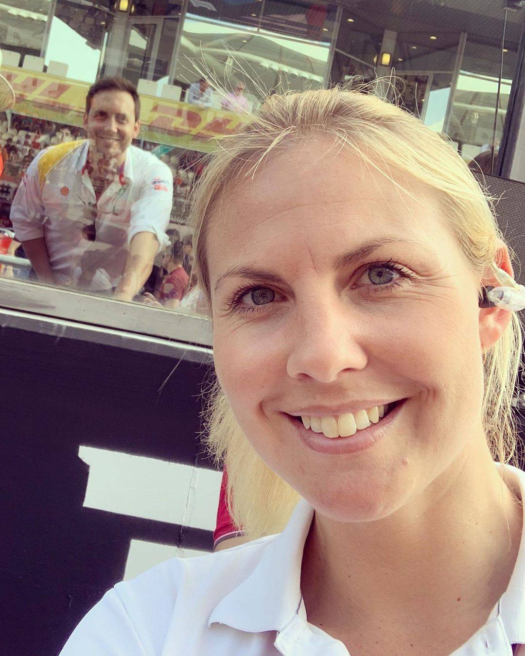 Rosanna Tennant - Formula 1 Presenter | Scrolller