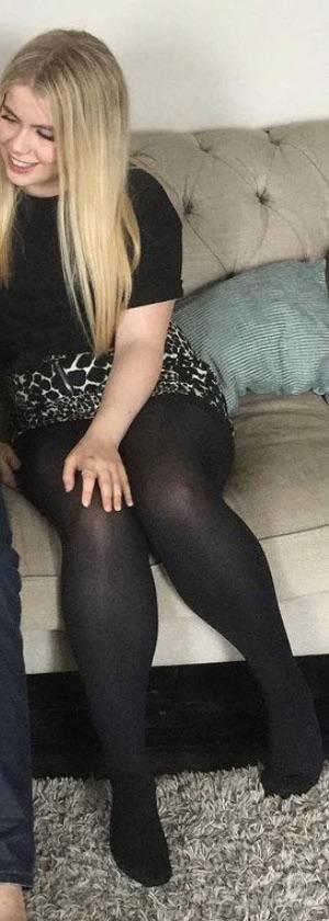 Rosie in tights | Scrolller