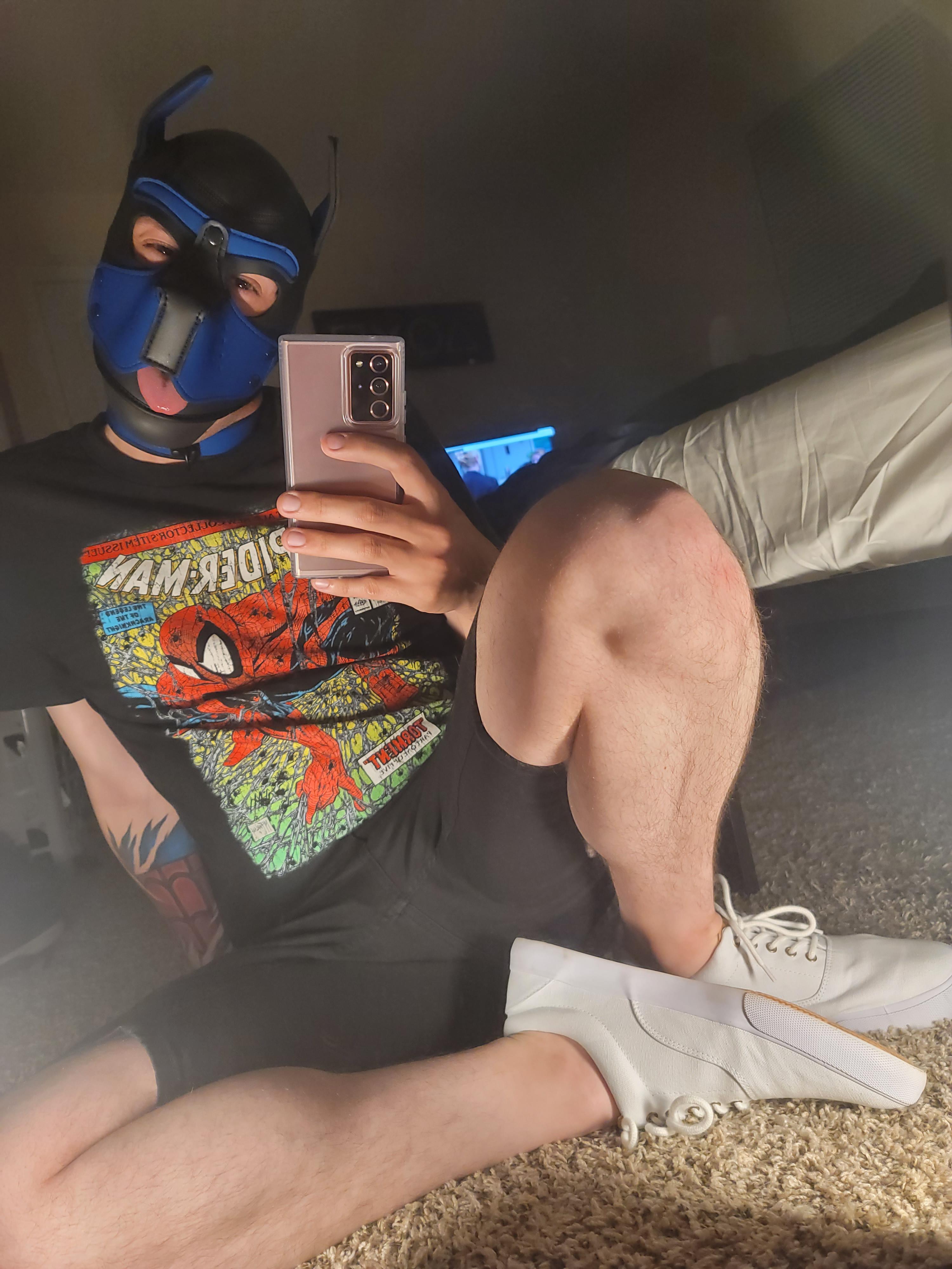 *Ruff!* Good night boys 😛 | Scrolller