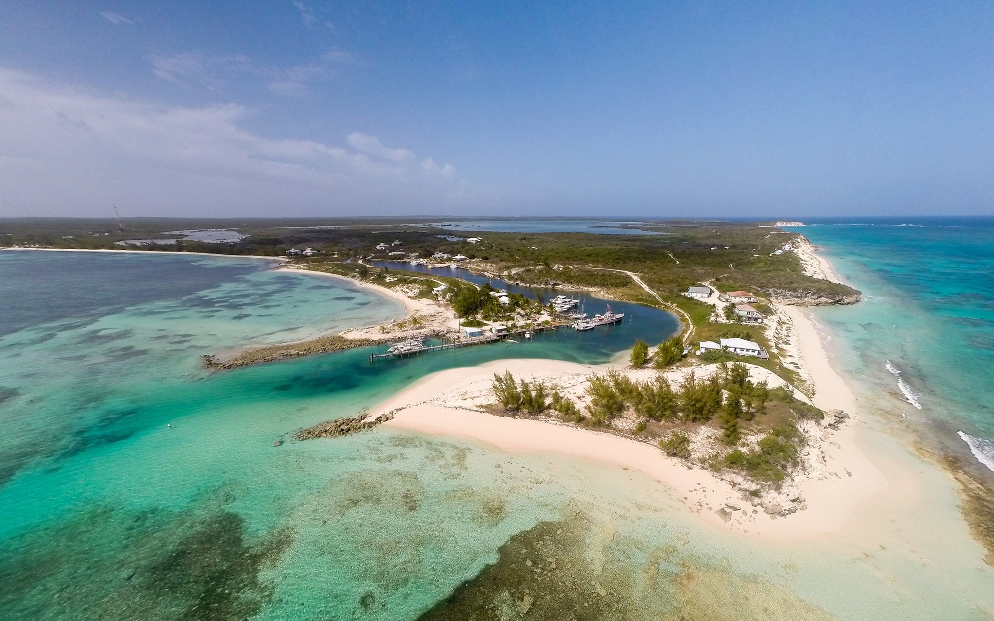 Rum Cay Scrolller