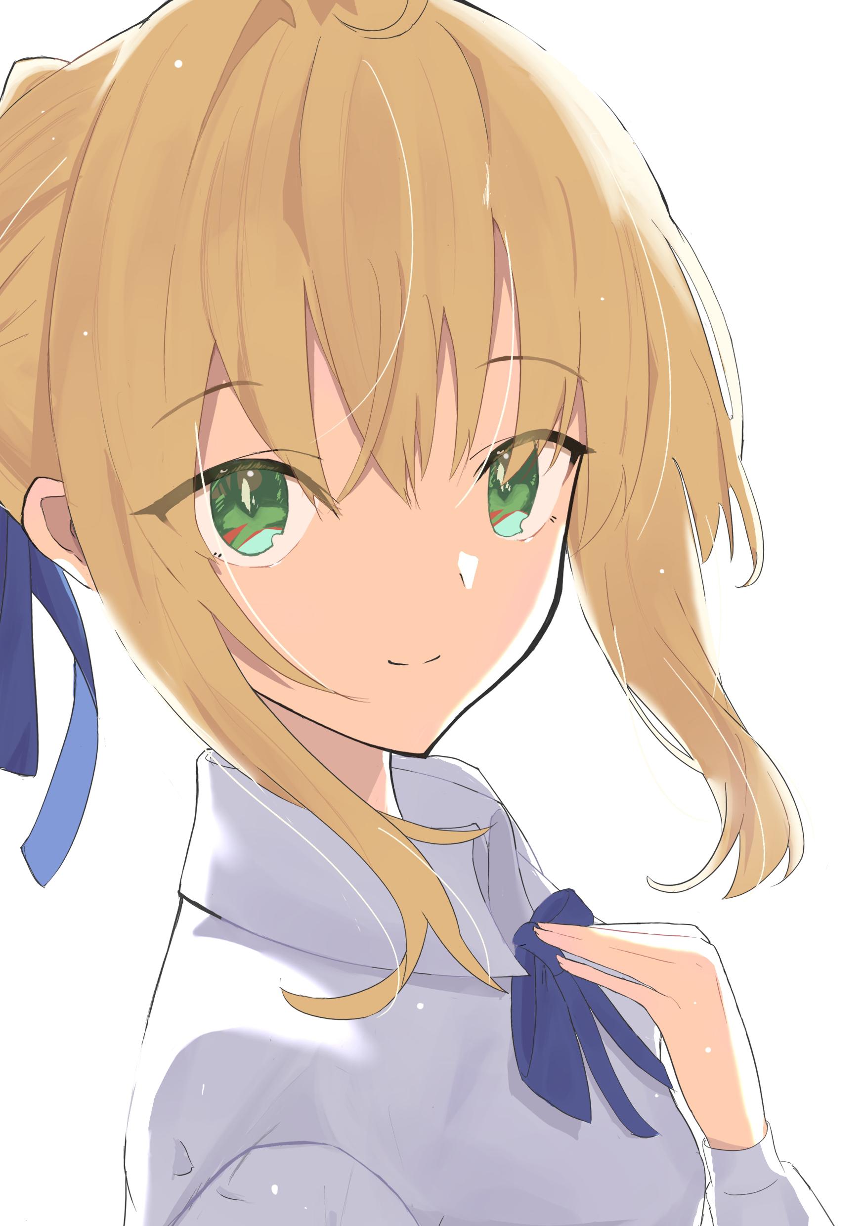 Saber | Scrolller