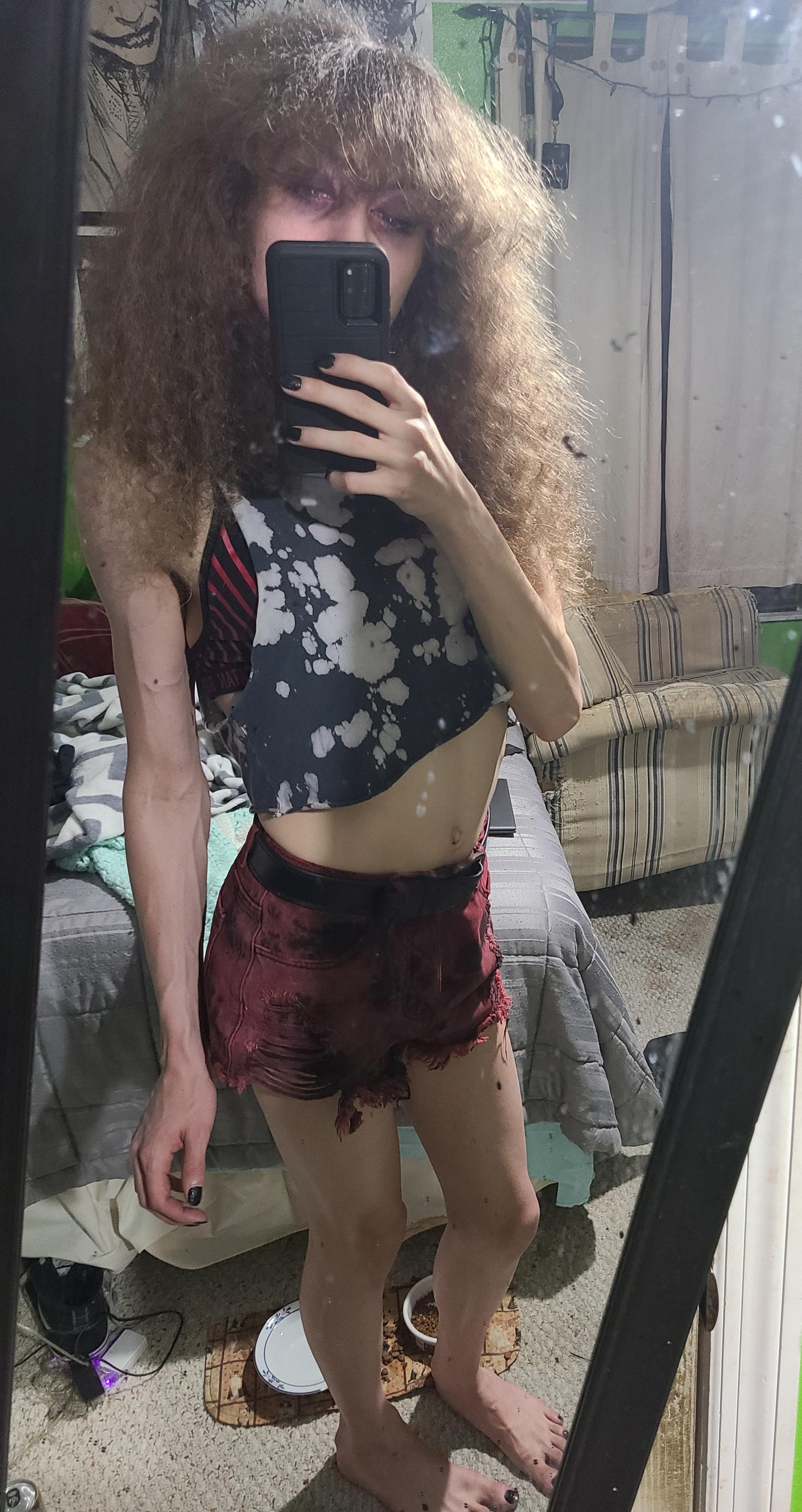 Sad goth gf | Scrolller