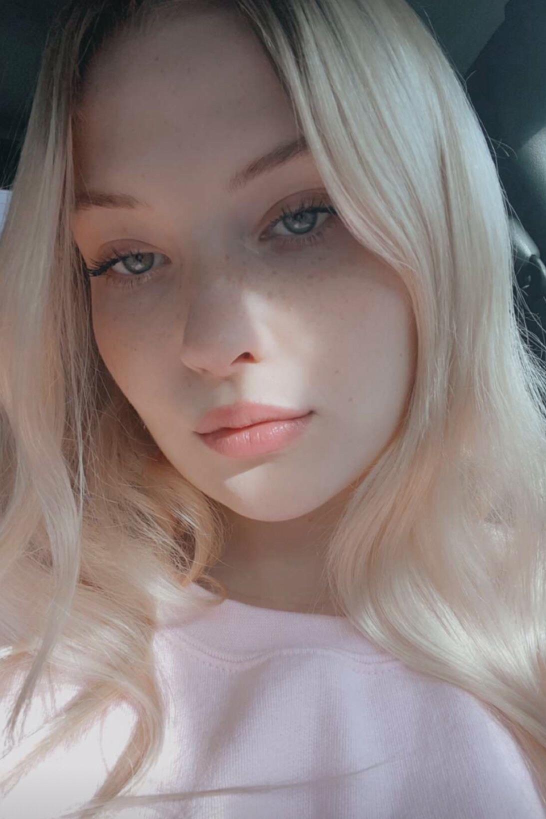 Sage Tullis | Scrolller