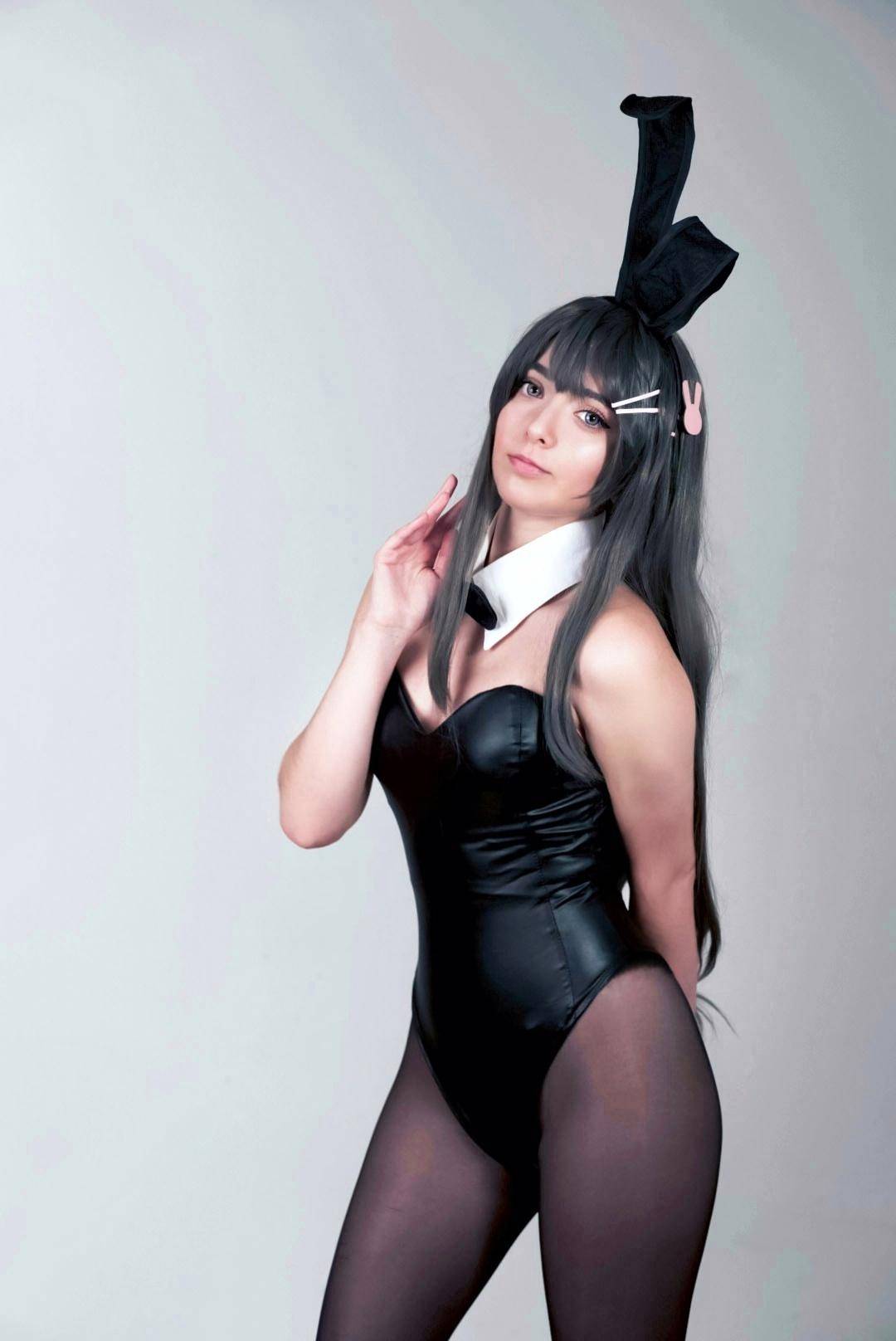 Sakurajima Mai - cosplayer Aikabun | Scrolller