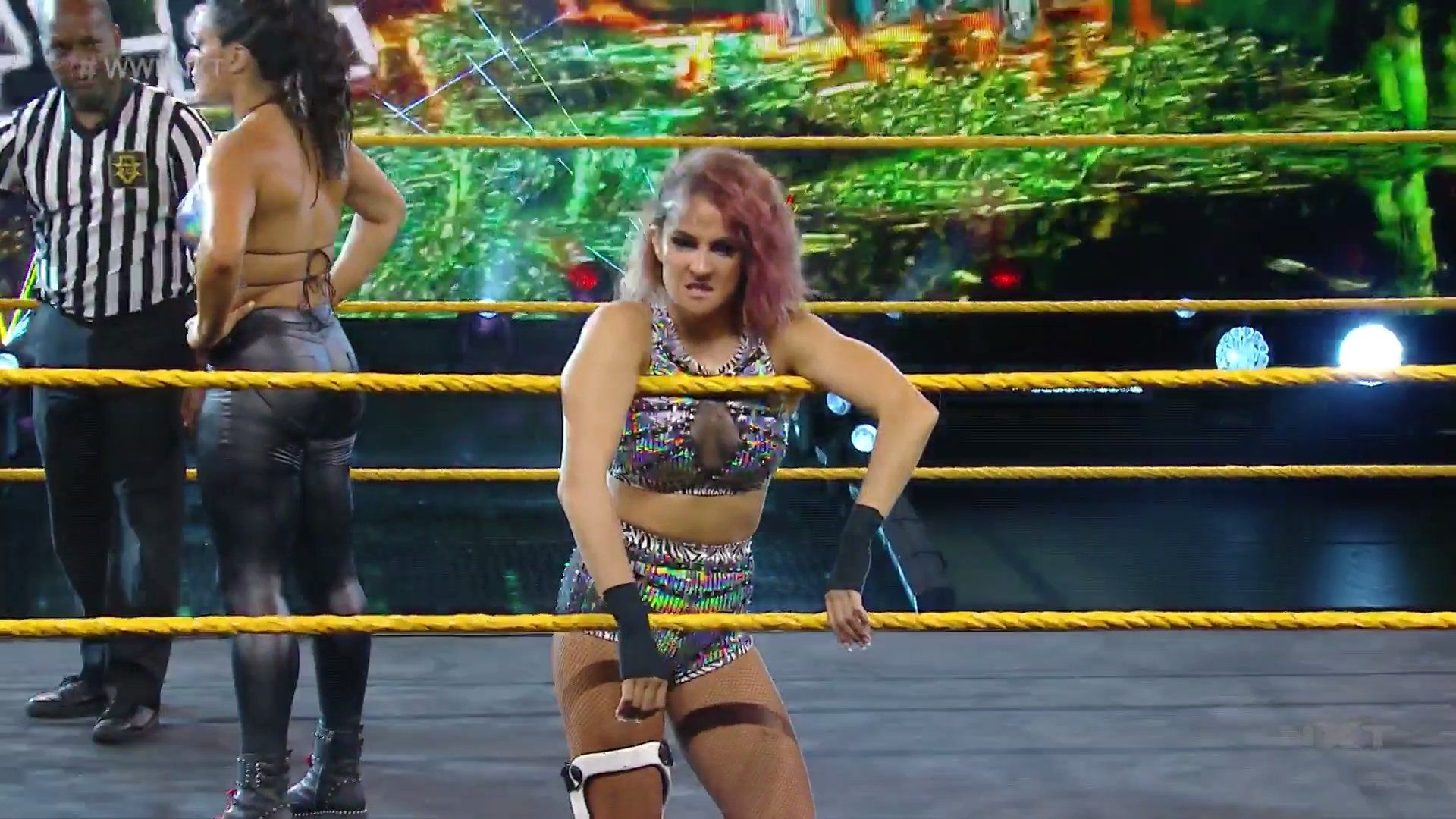 Salute the captain | Scrolller