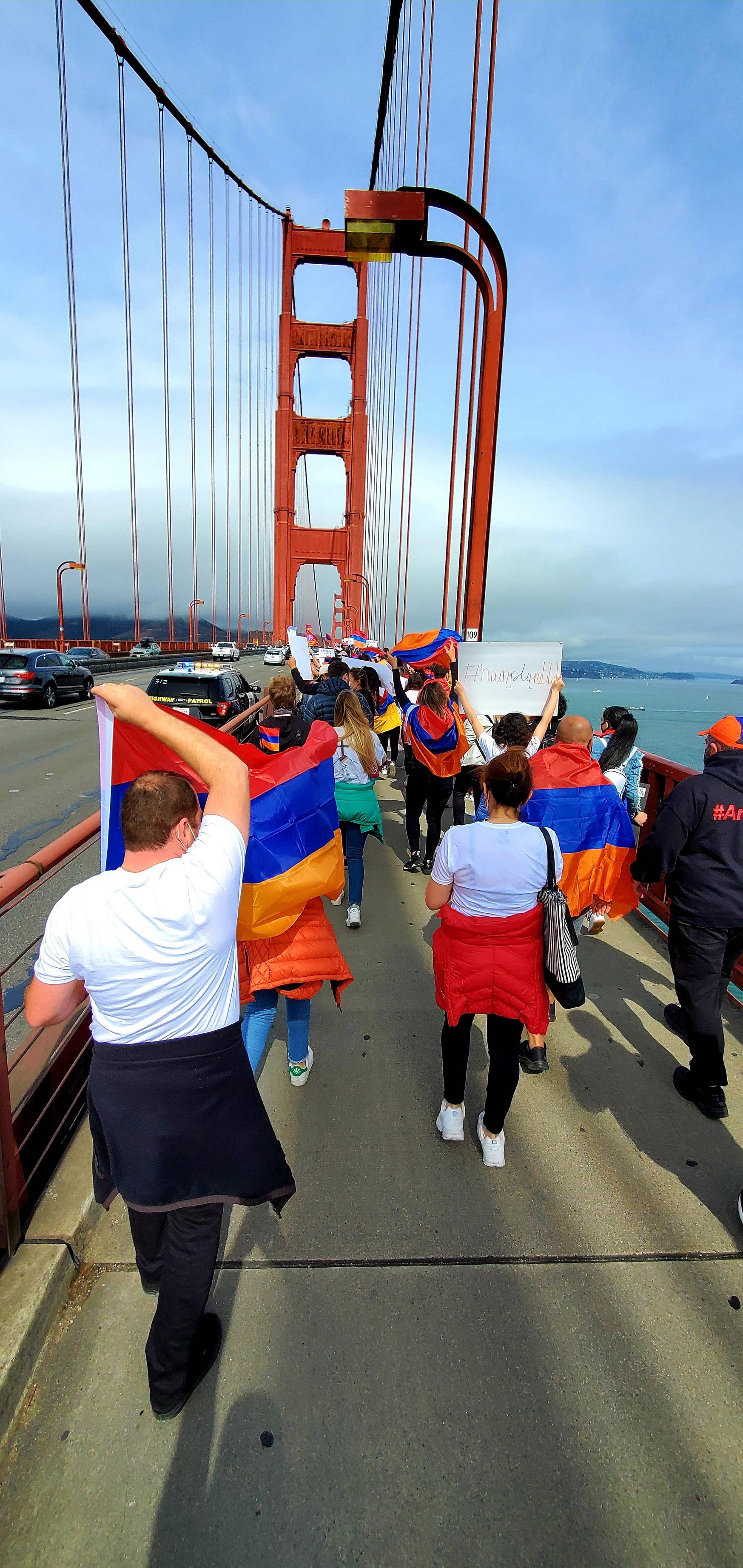 San Francisco, Golden Gate Bridge | Scrolller
