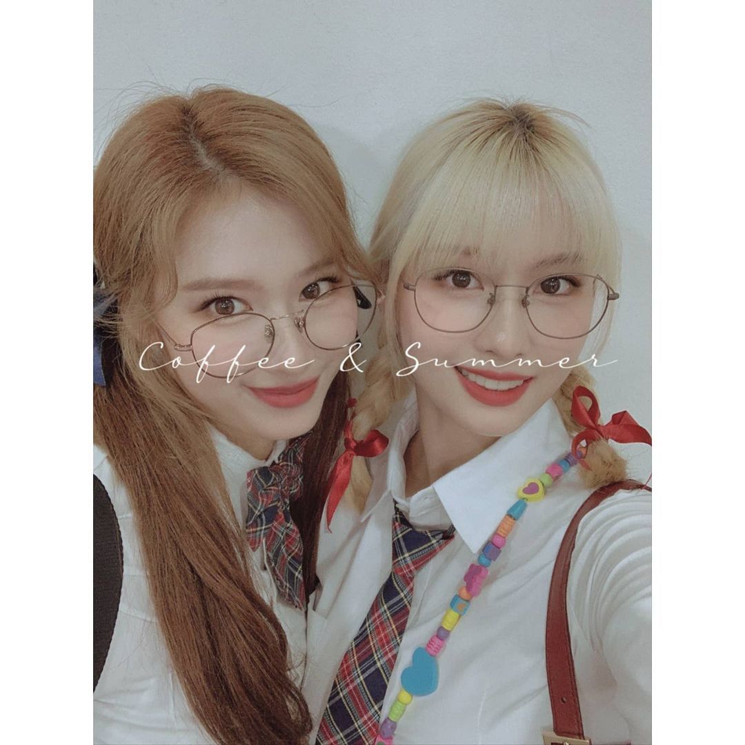 Sana & Momo | Scrolller