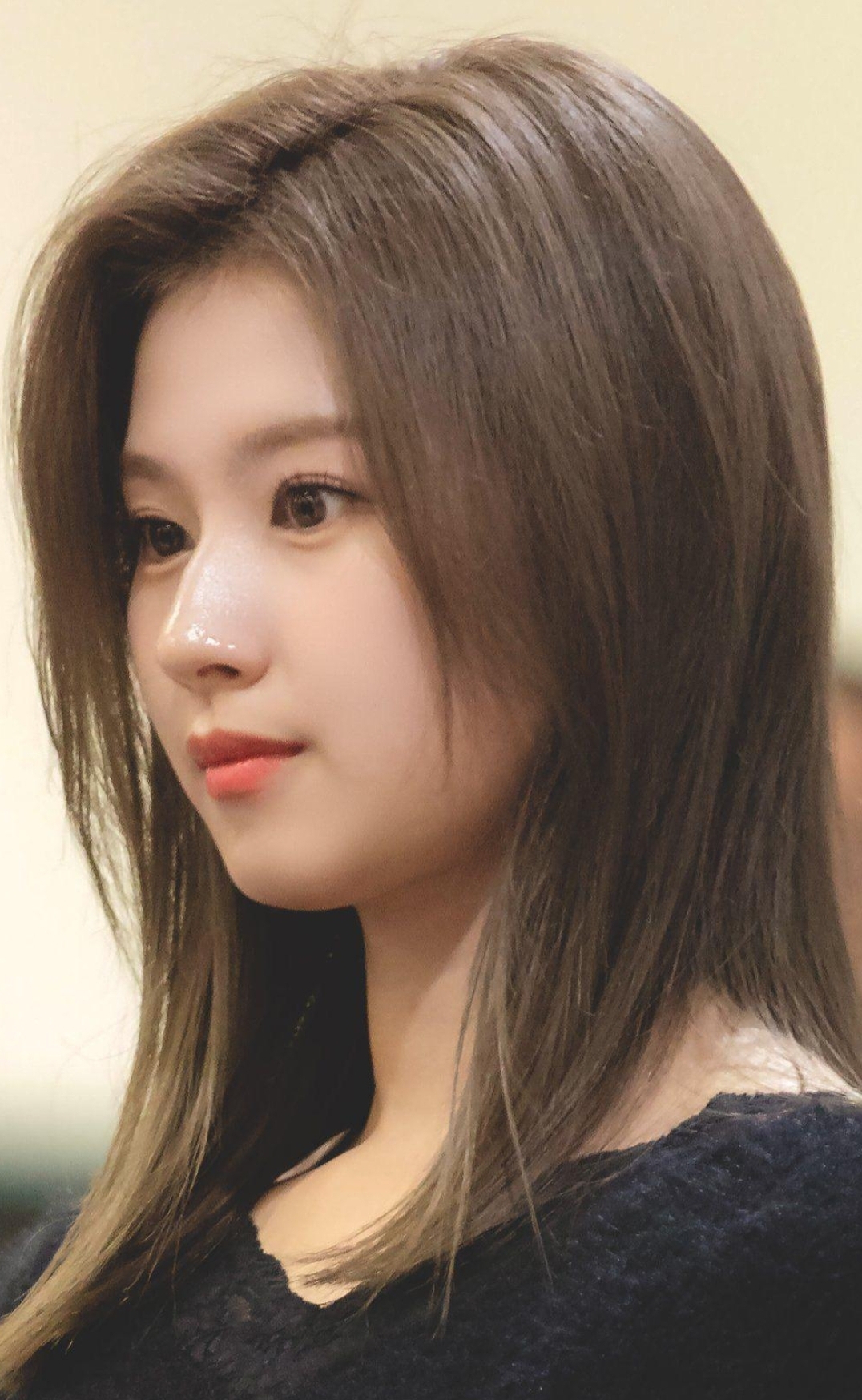 Sana - close up, black sweater | Scrolller