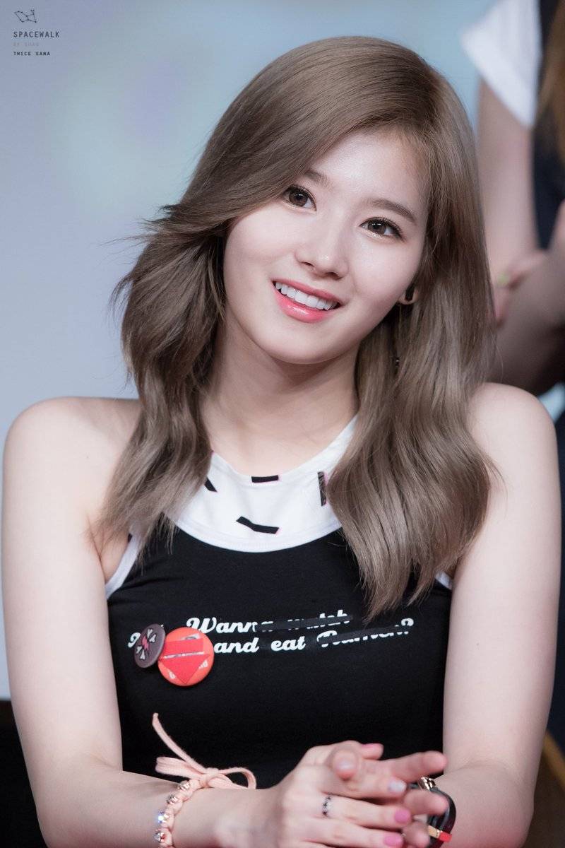 Sana | Scrolller