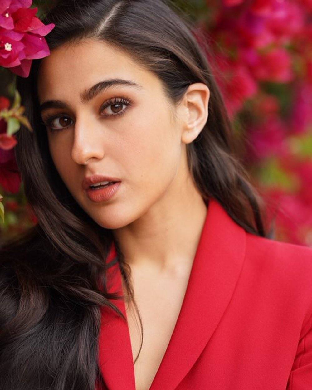 Sara Ali Khan | Scrolller