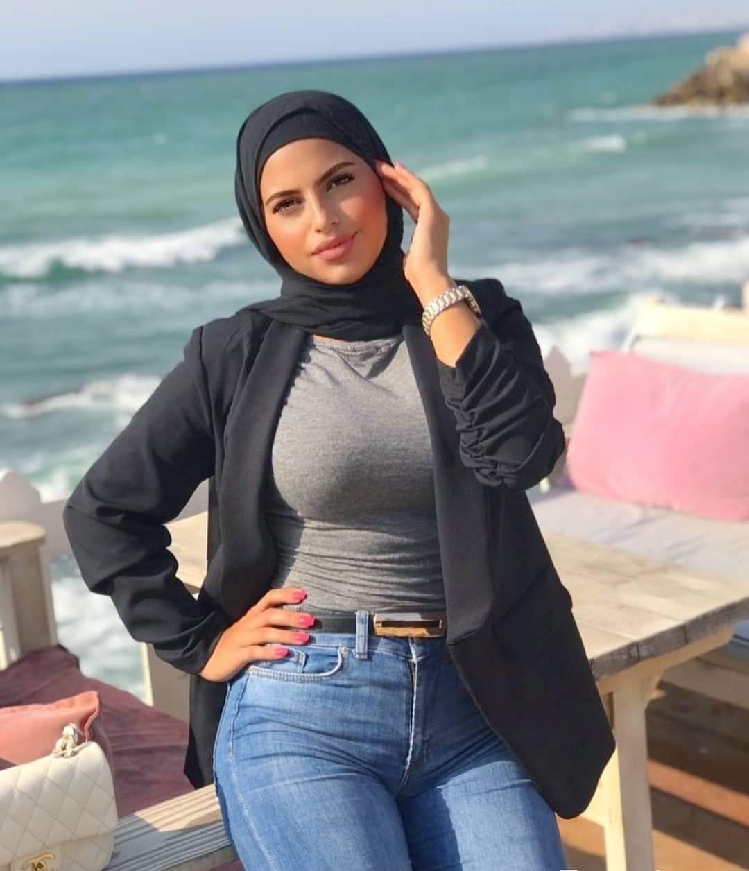 Sara Hamandi | Scrolller