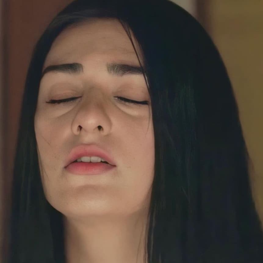 sarah kay saath kya horaha hain? | Scrolller