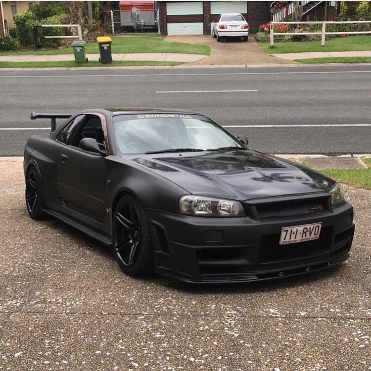 Satin r34 GTR | Scrolller