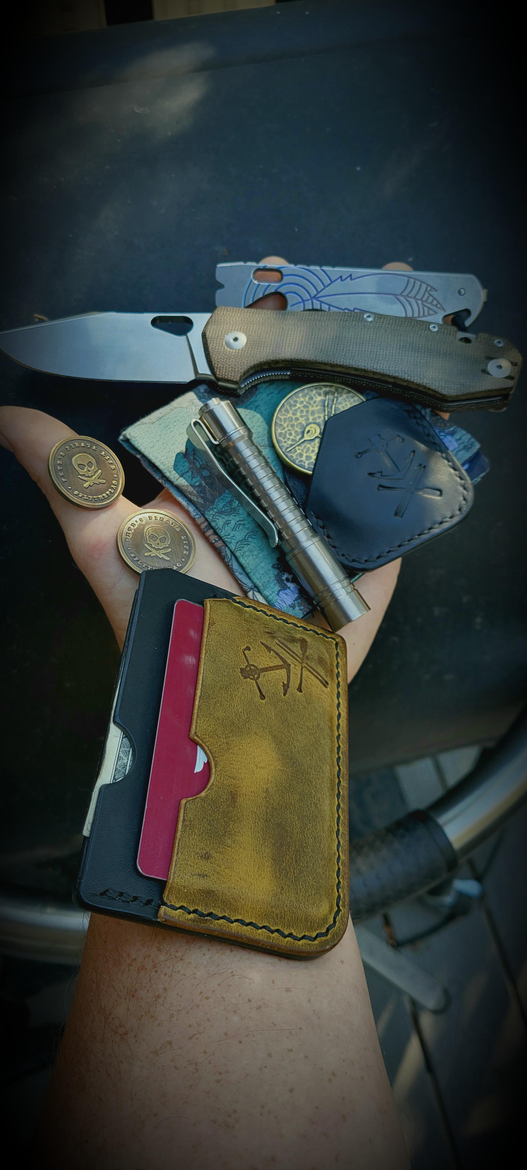 Saturday pocket dump | Scrolller