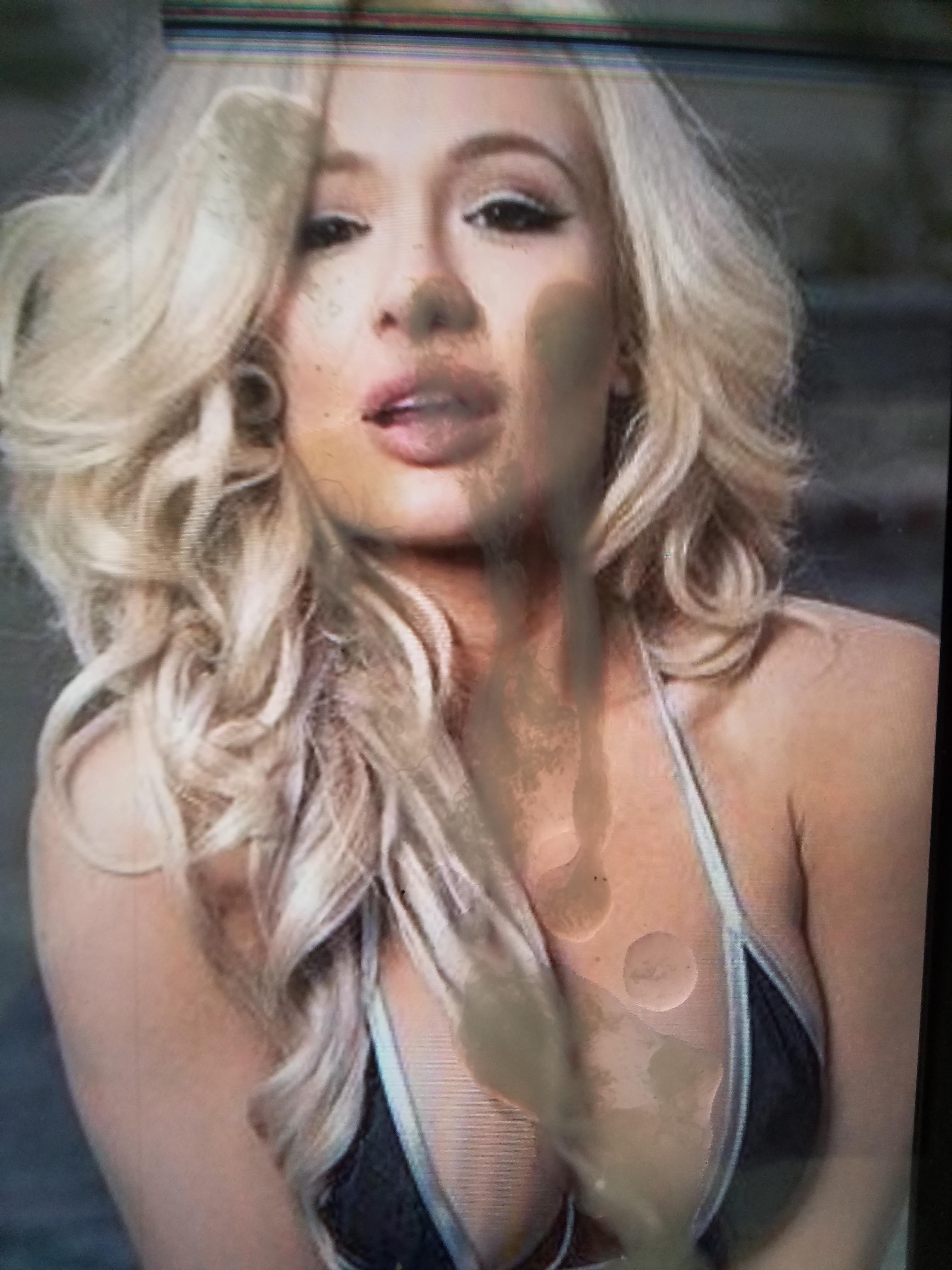 Scarlett | Scrolller