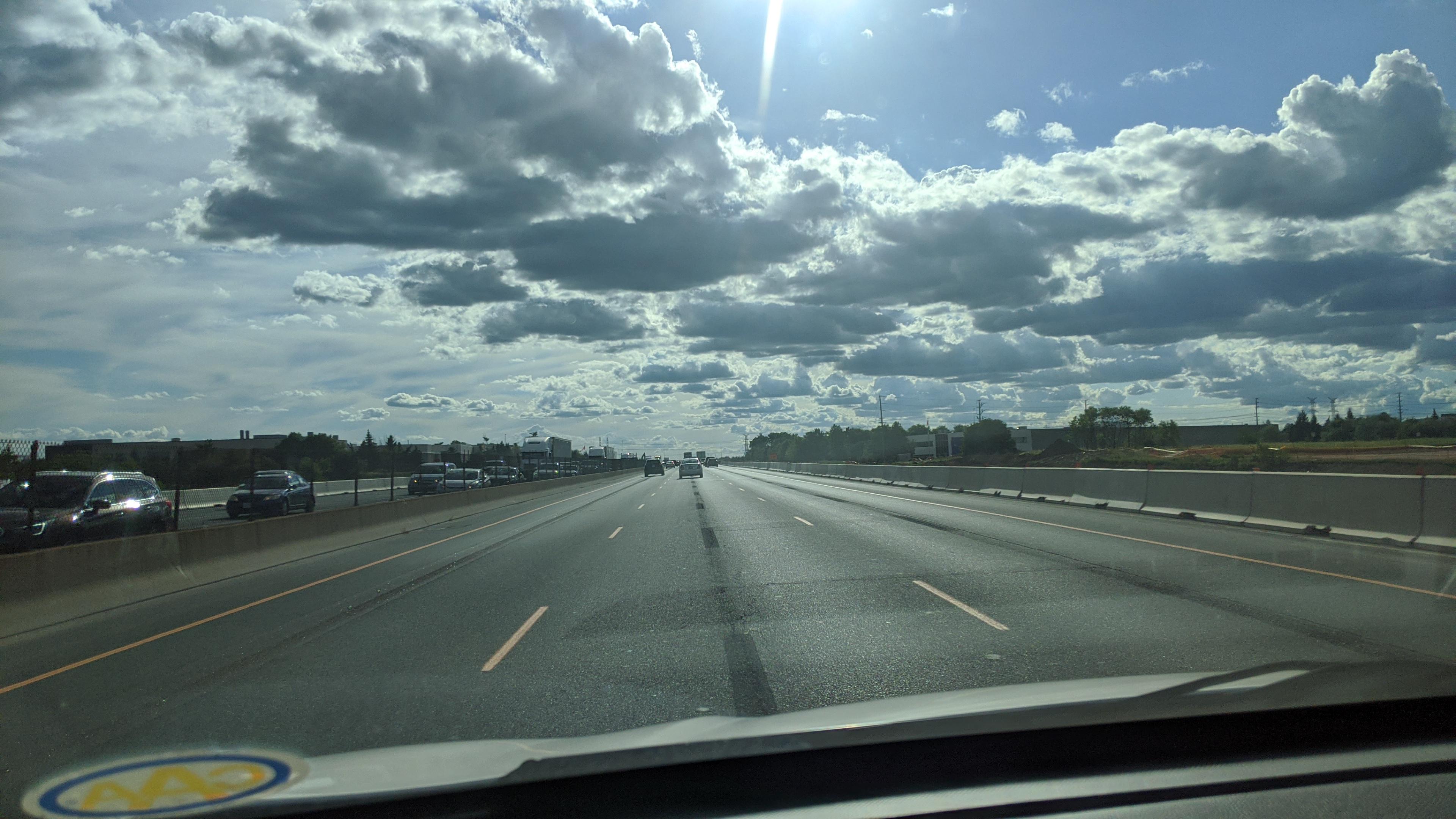 Scenic drive? Amazing cloud formation on 401 westbound in Mississauga ...