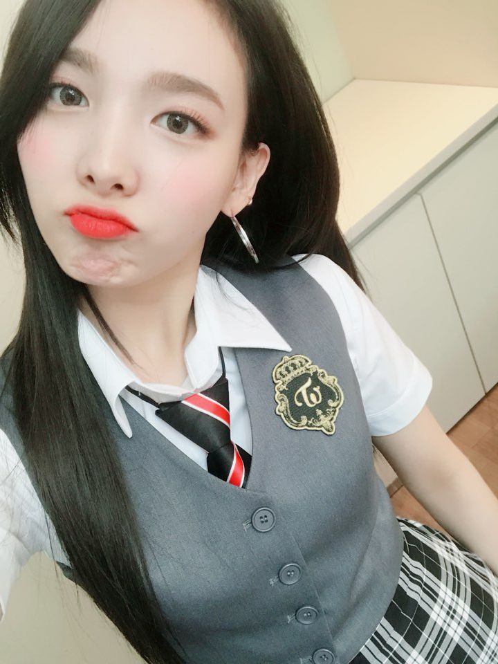 School Girl Nayeon Selca | Scrolller