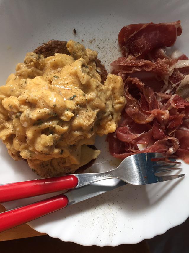 Scrambled with ham | Scrolller