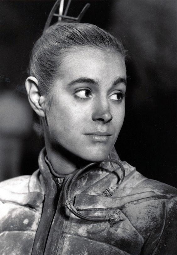 Sean Young on the set of Dune (1984) | Scrolller