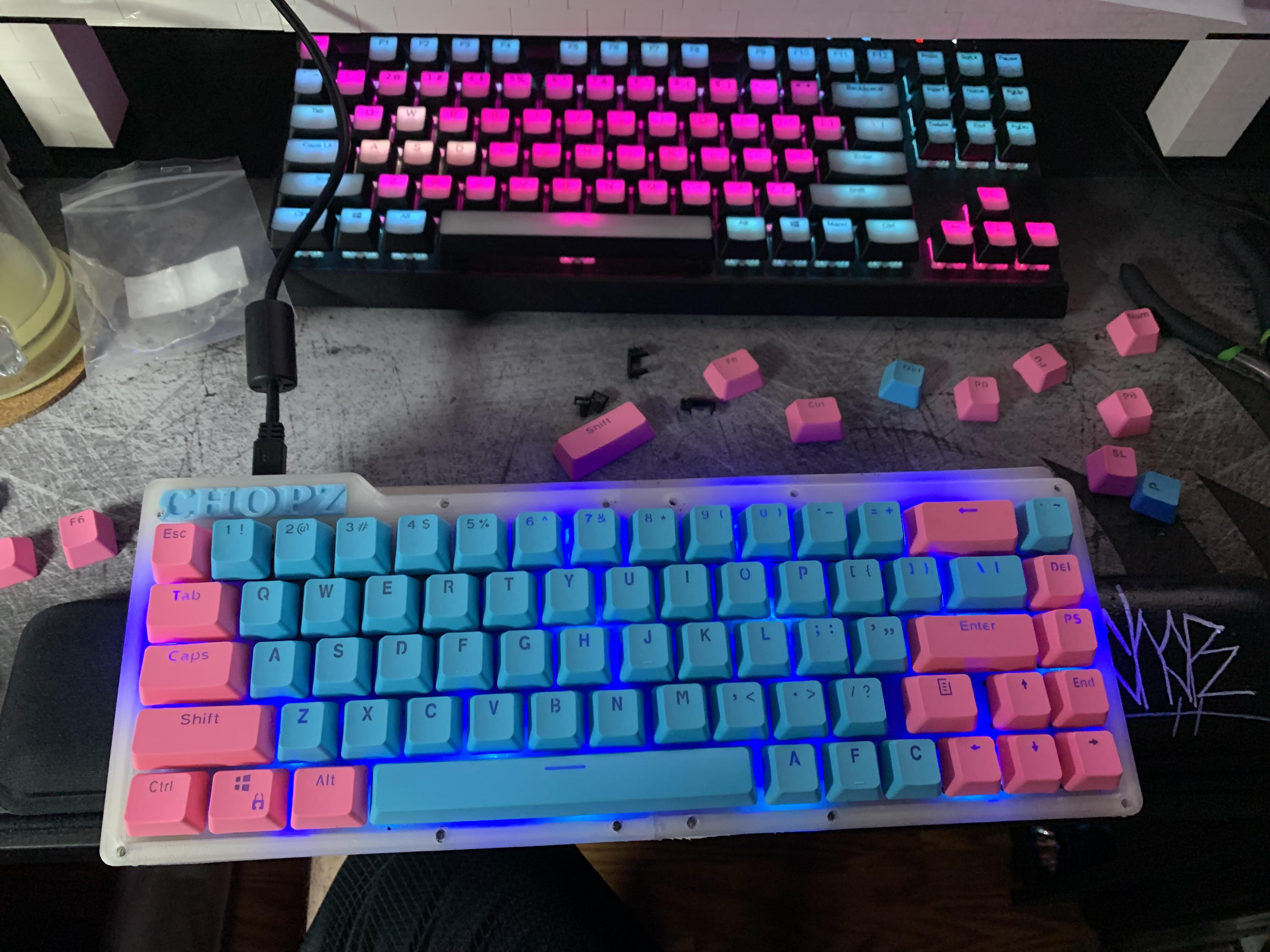 Second mechanical keyboard, first one I ever built and handwired… | Scrolller