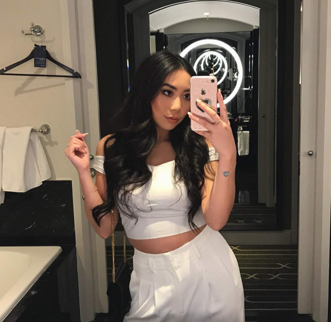 Seductive | Scrolller