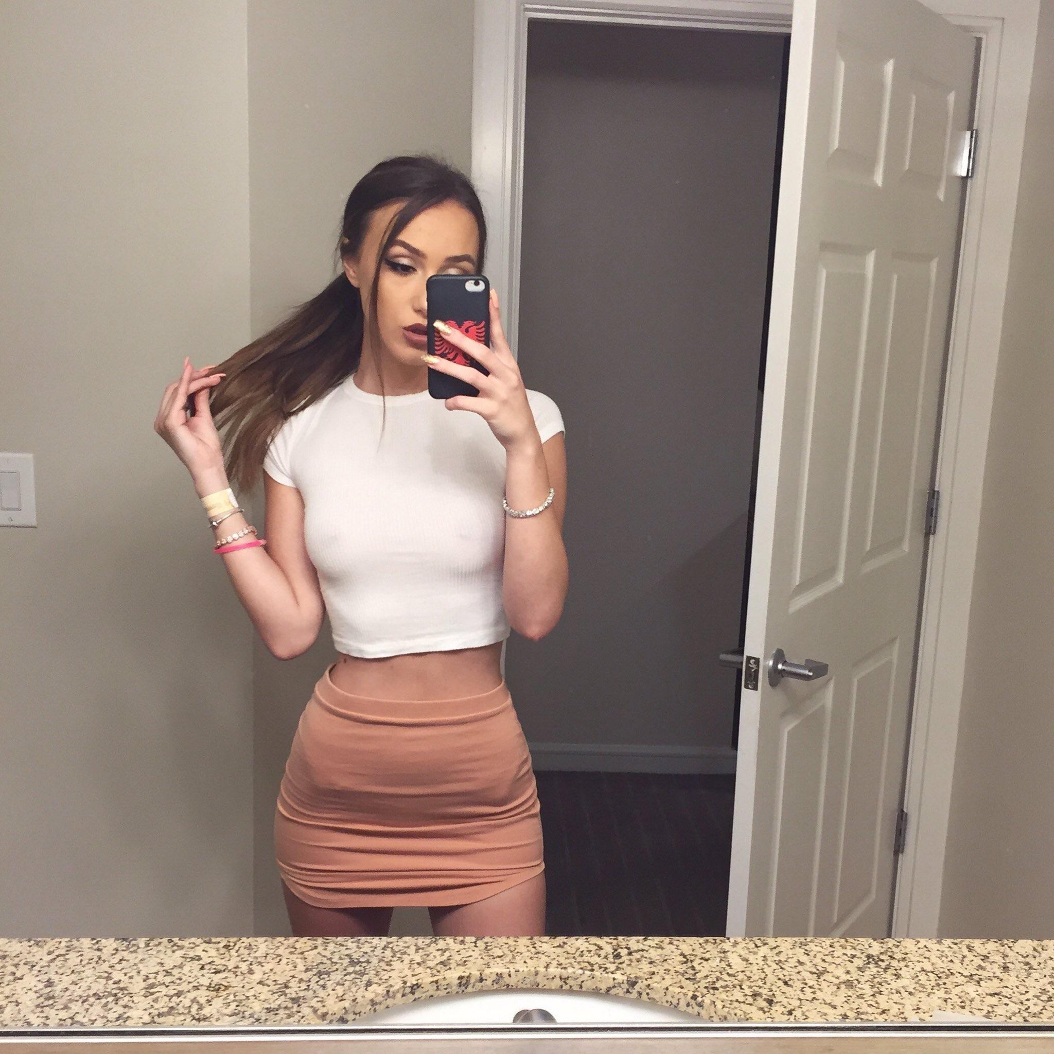 See through | Scrolller