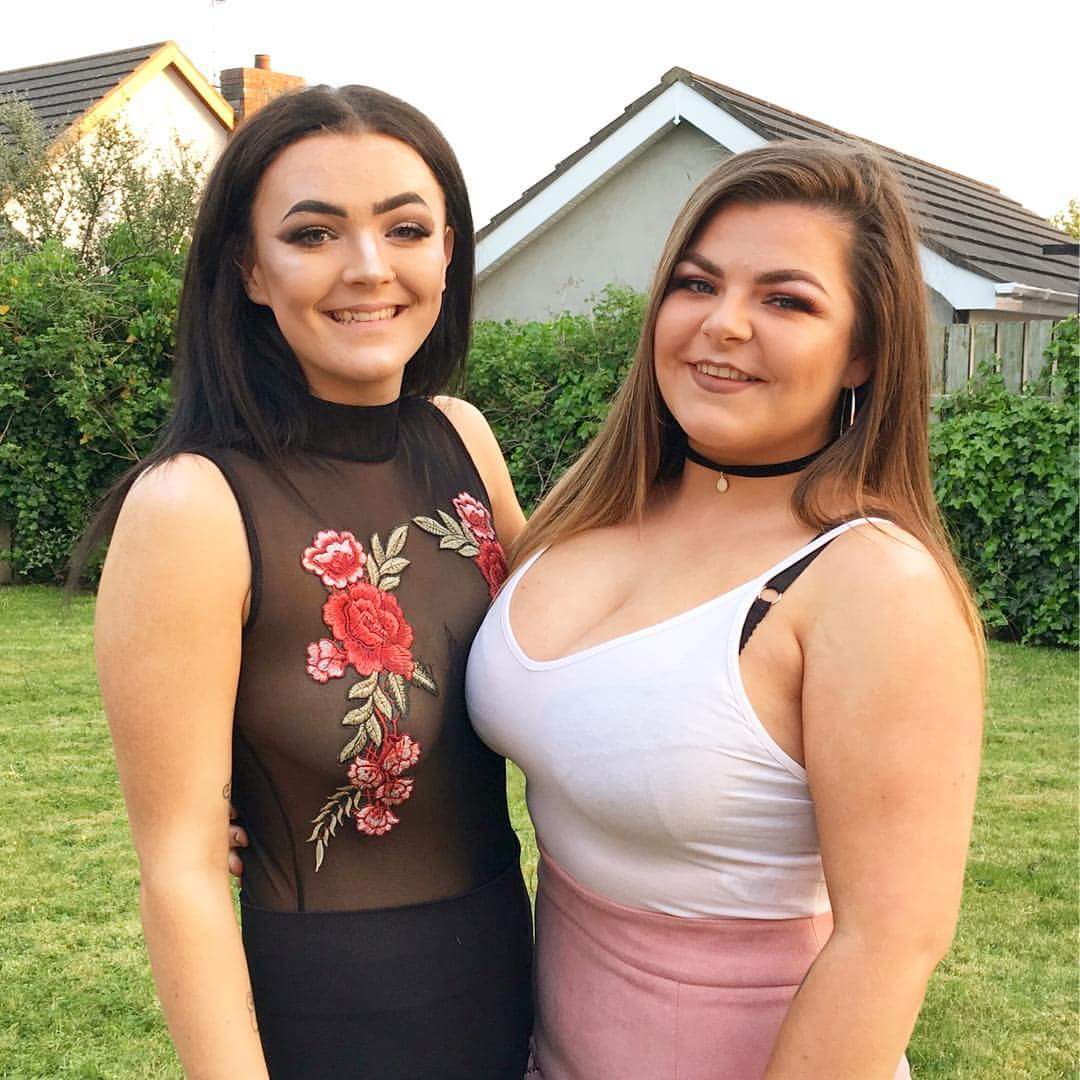 See through sideboob | Scrolller