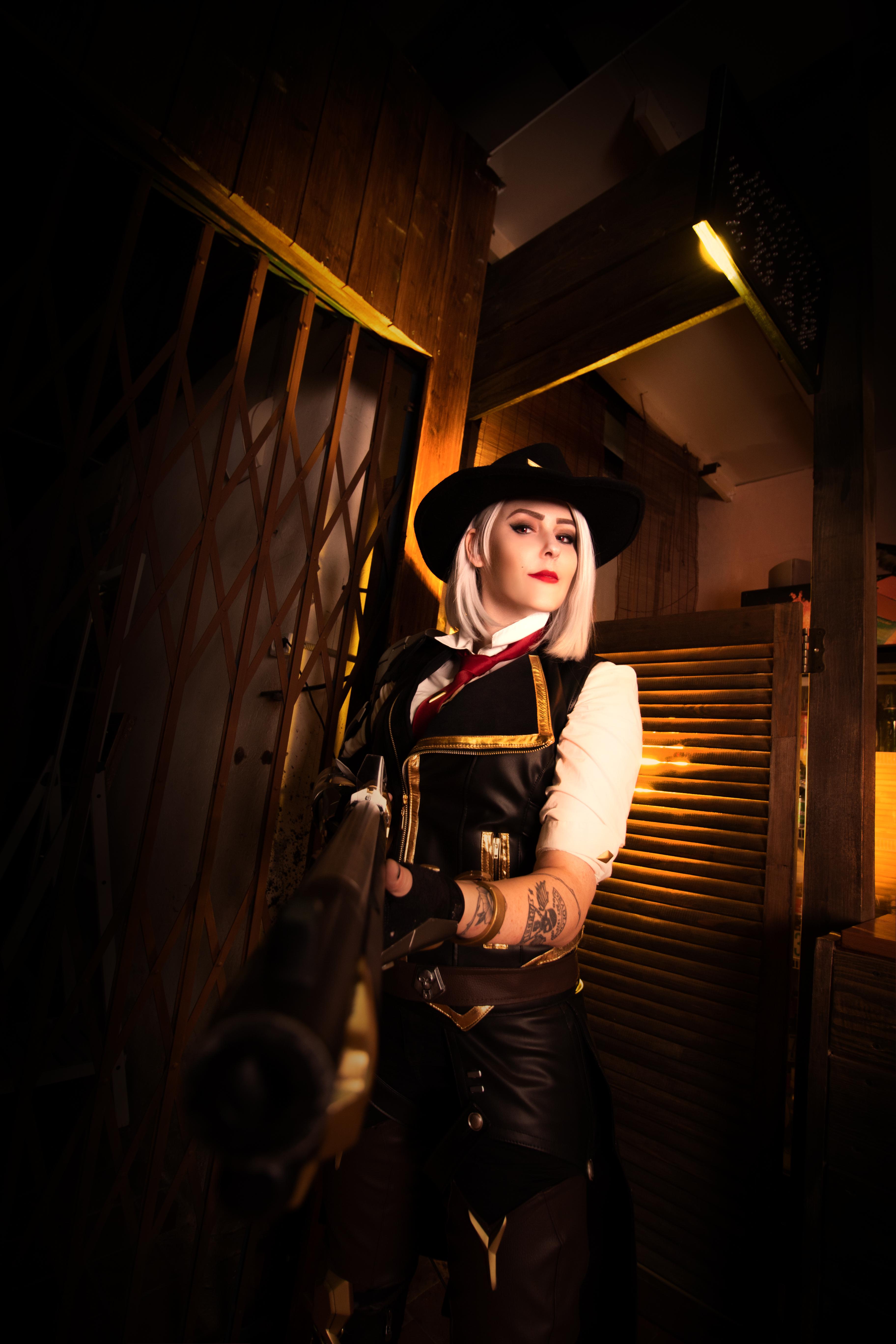 [Self] Ashe - Overwatch - Cosplay by Sweet Calamity | Scrolller