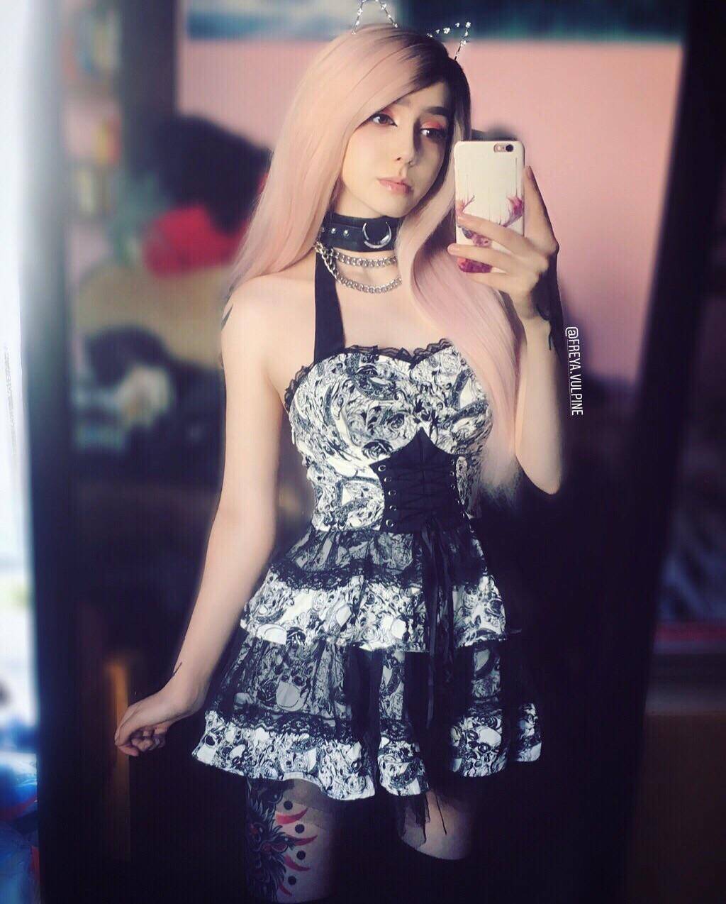 [self] does neko minimalism count? 🐱 | Scrolller