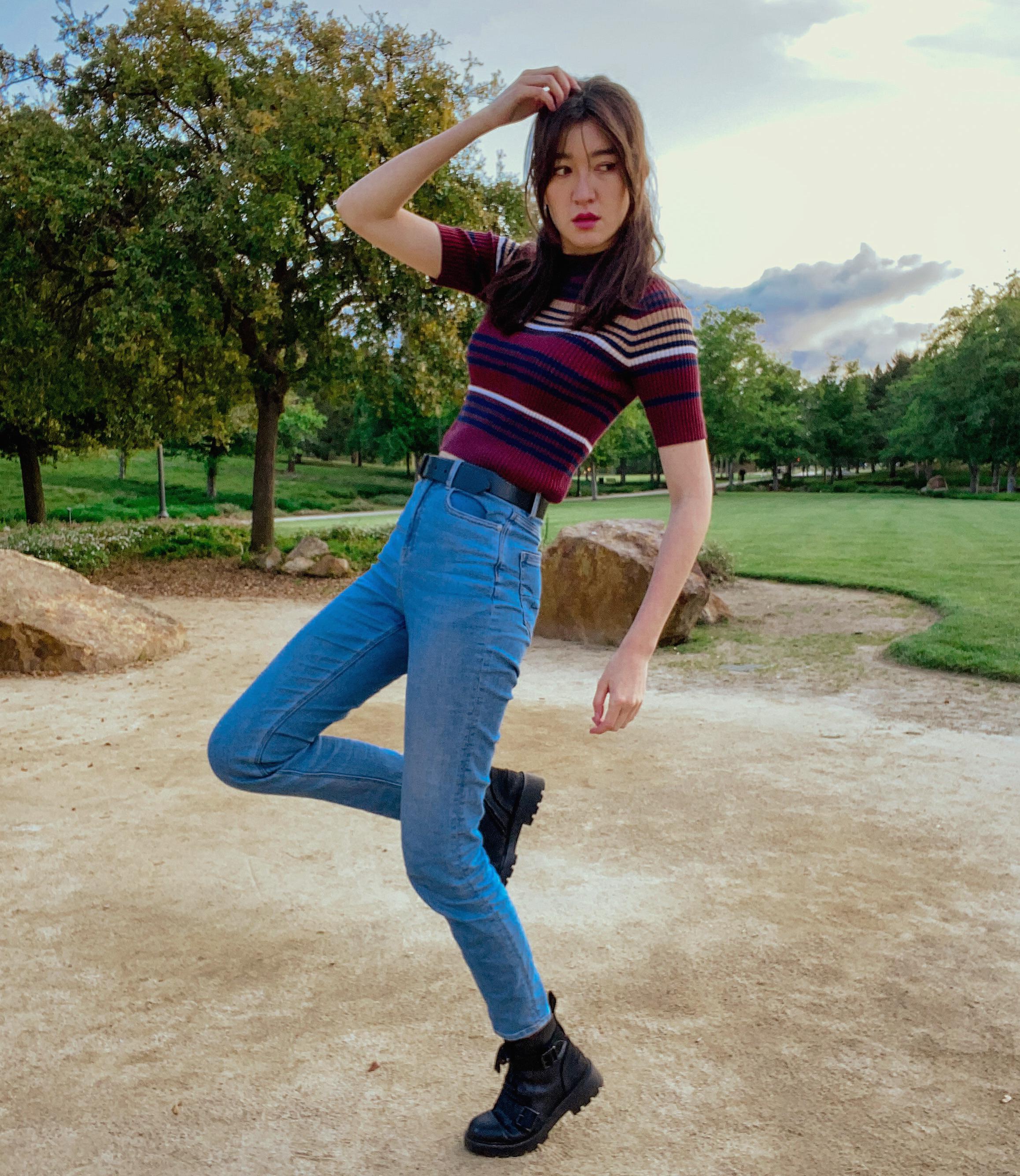 Self Timer Quick Impromptu Photoshoot While On A Walk By My Apartment | Scrolller