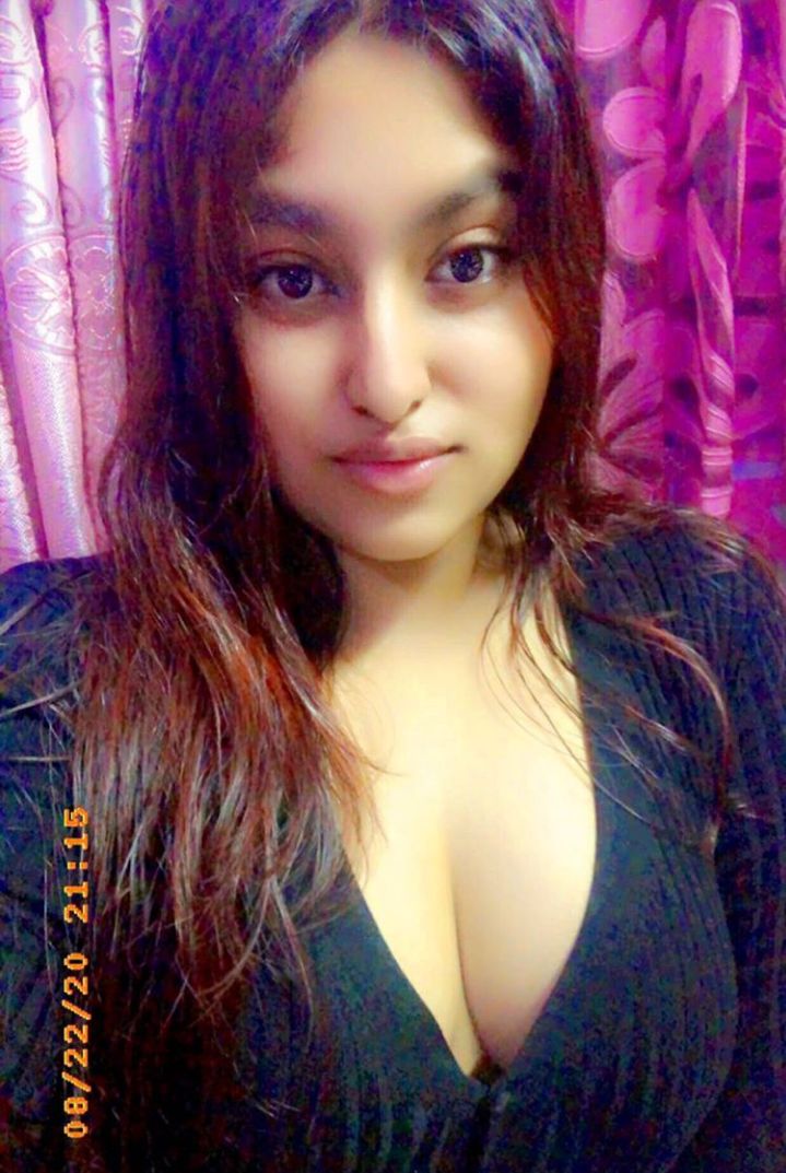 Selfie time | Scrolller