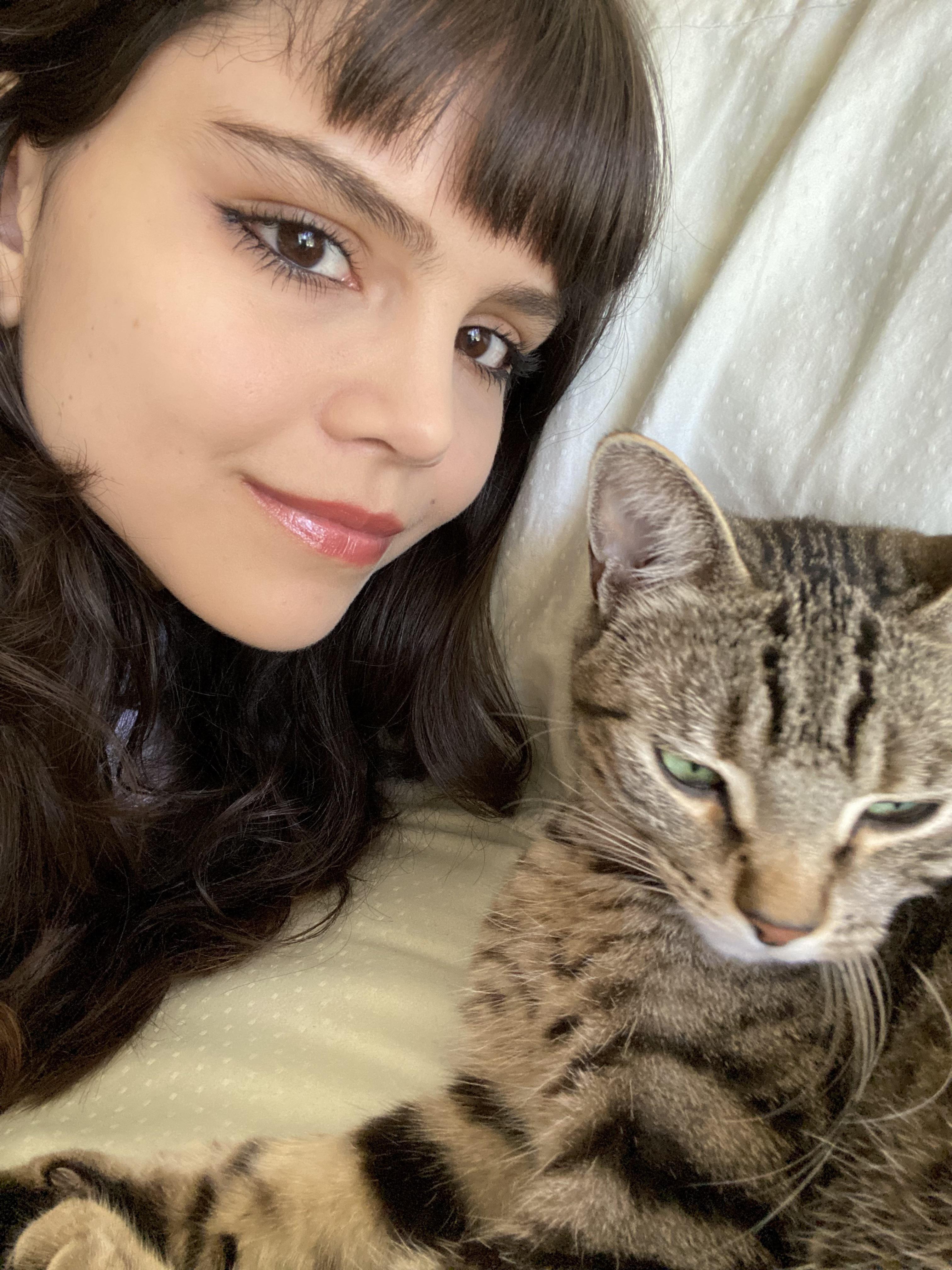 Selfie with my kitty! (25) | Scrolller