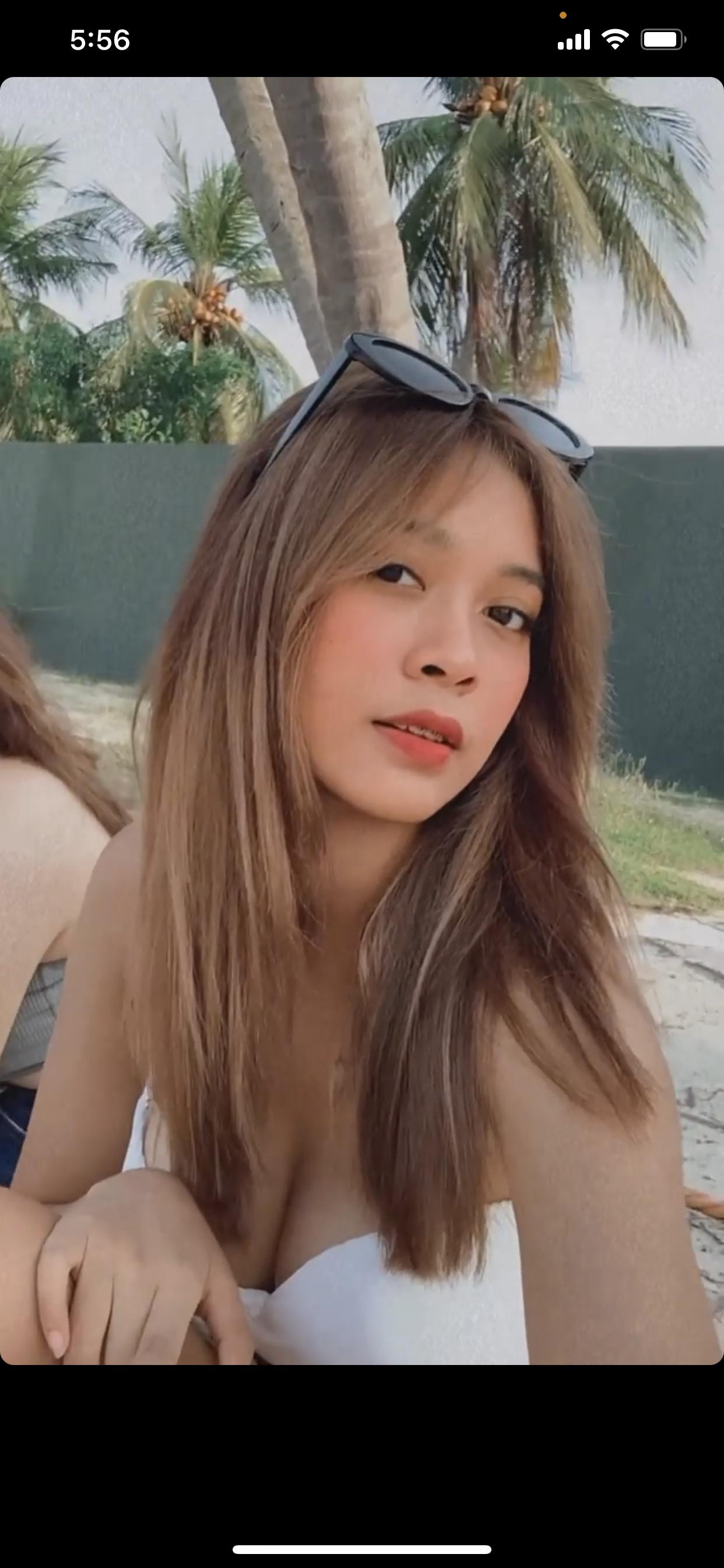 Selling leaks pm me ur tele user. | Scrolller